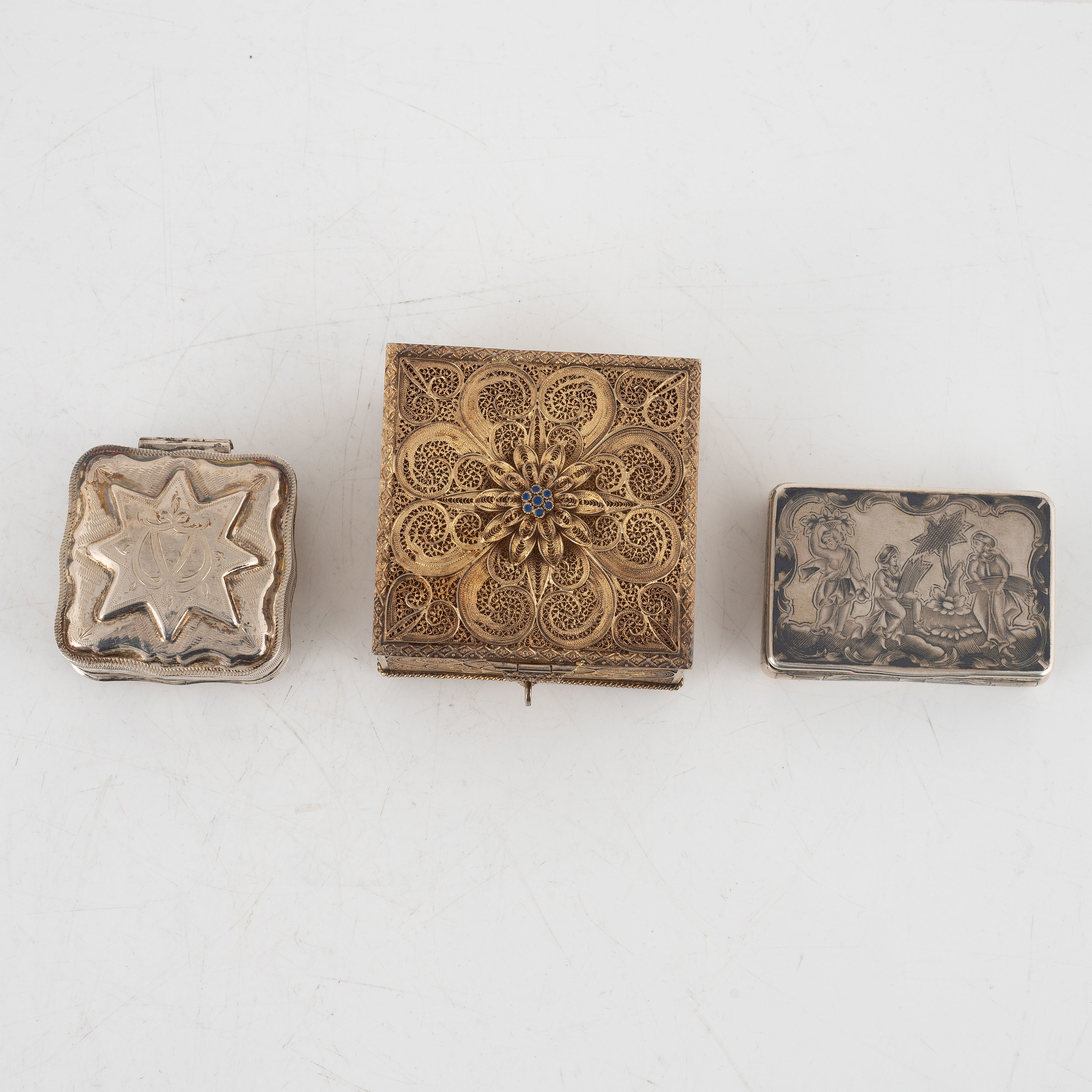 Three Silver Boxes, including Holland circa 1900. - Bukowskis