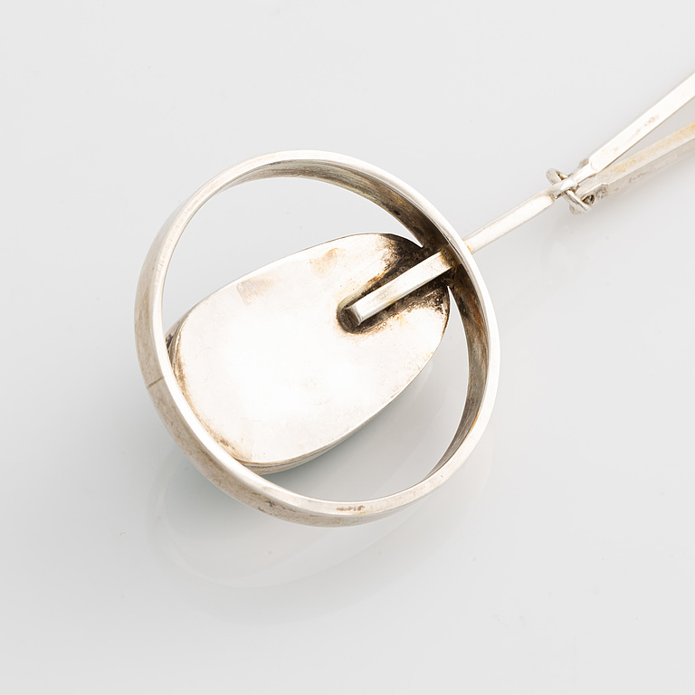 Isaac Cohen, collier silver med grön sten. - Bukowskis