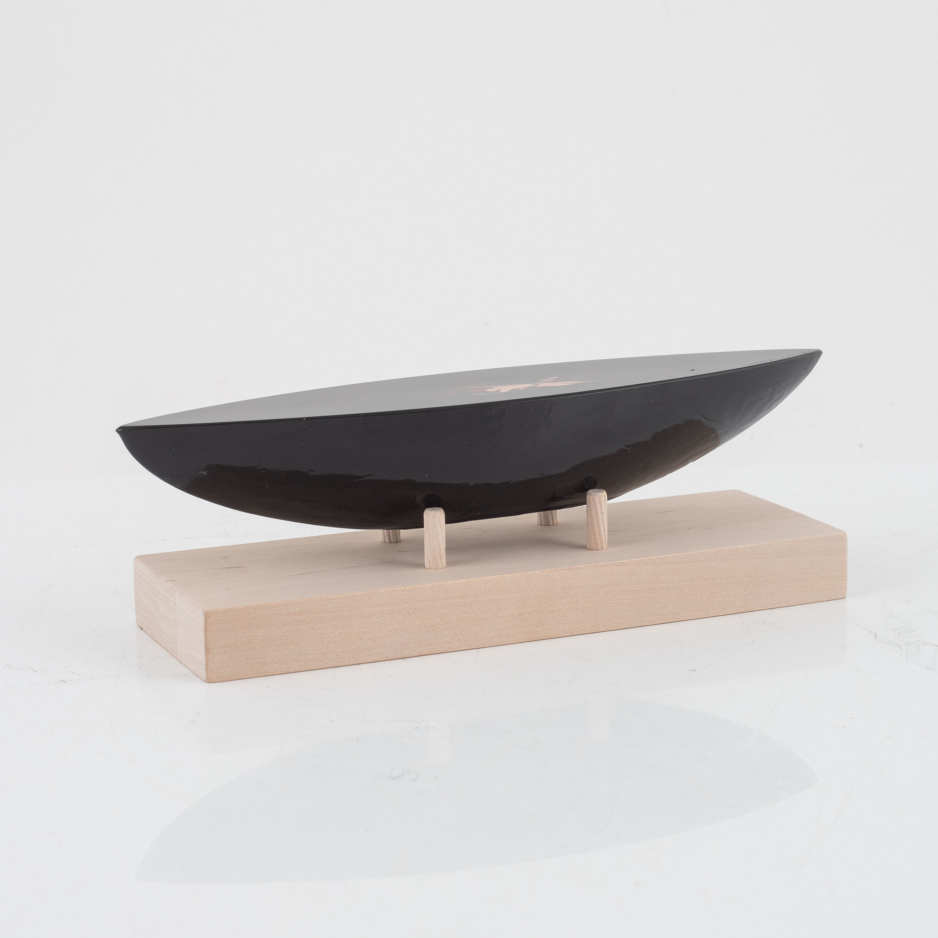 Bertil Vallien, glasbåt, limited edition, Kosta Boda. - Bukowskis