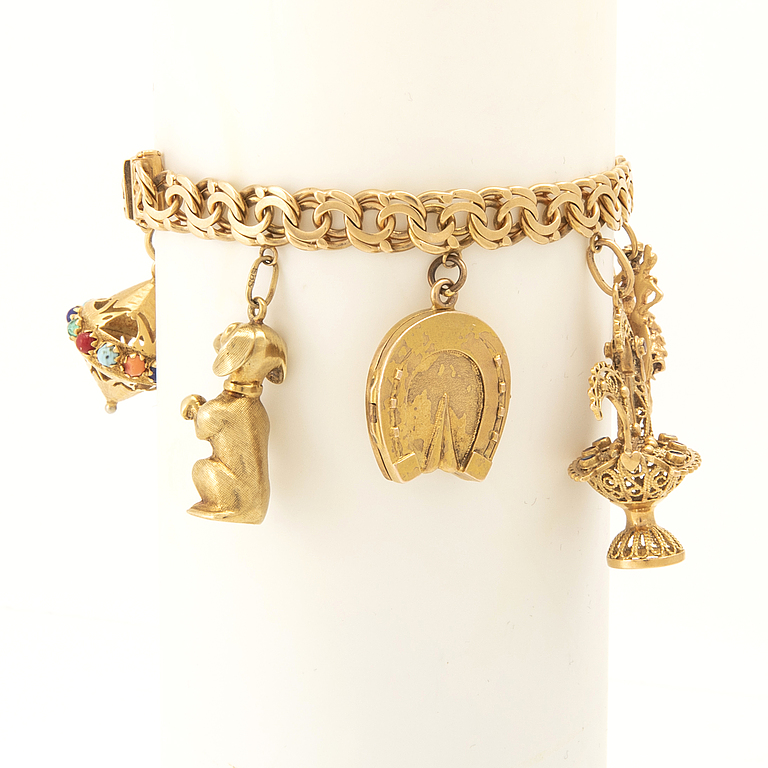 Armband Bismarck-länk med berlocker. - Bukowskis