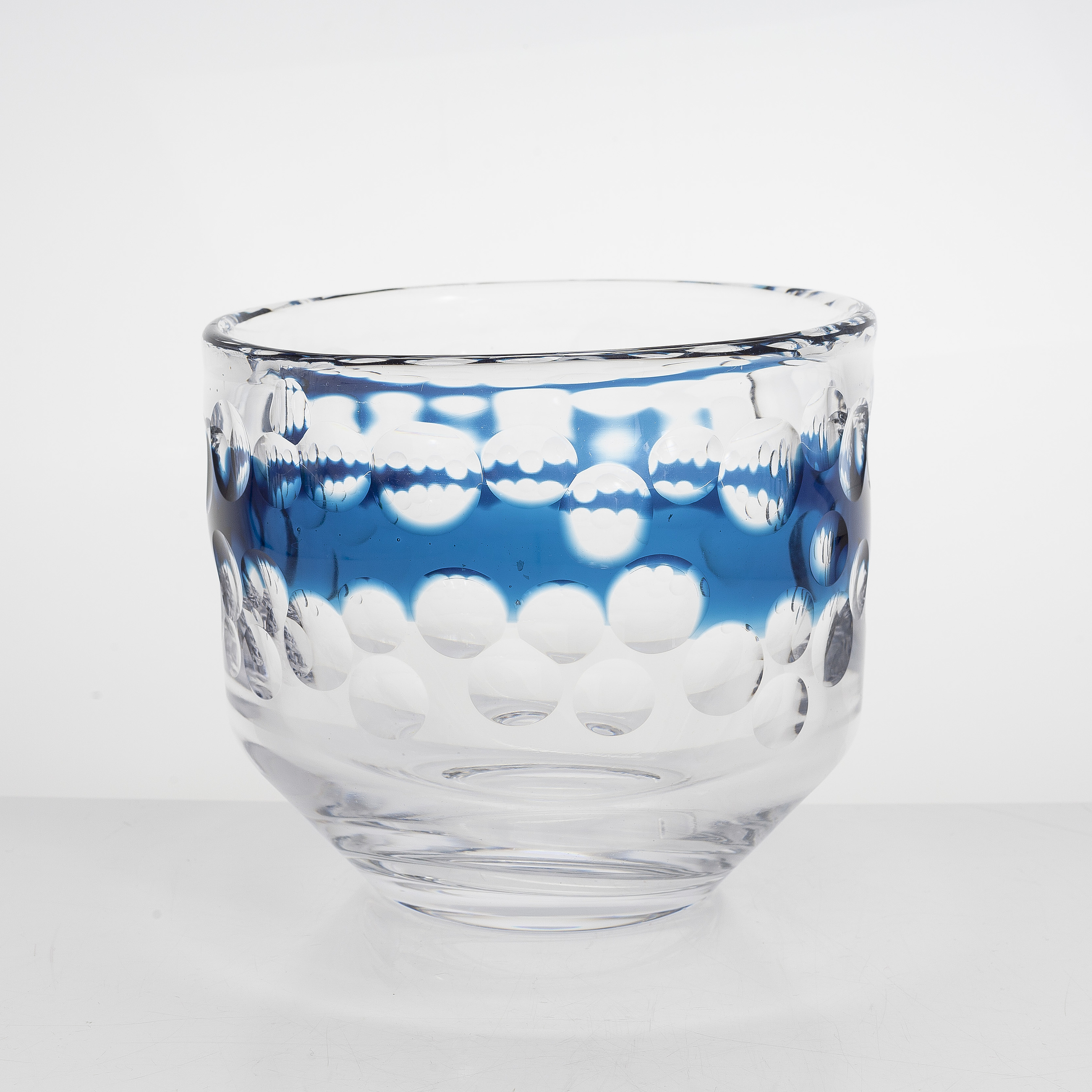 Mona Morales-Schildt, an art glass bowl, signed Kosta 56281 M. Schildt ...