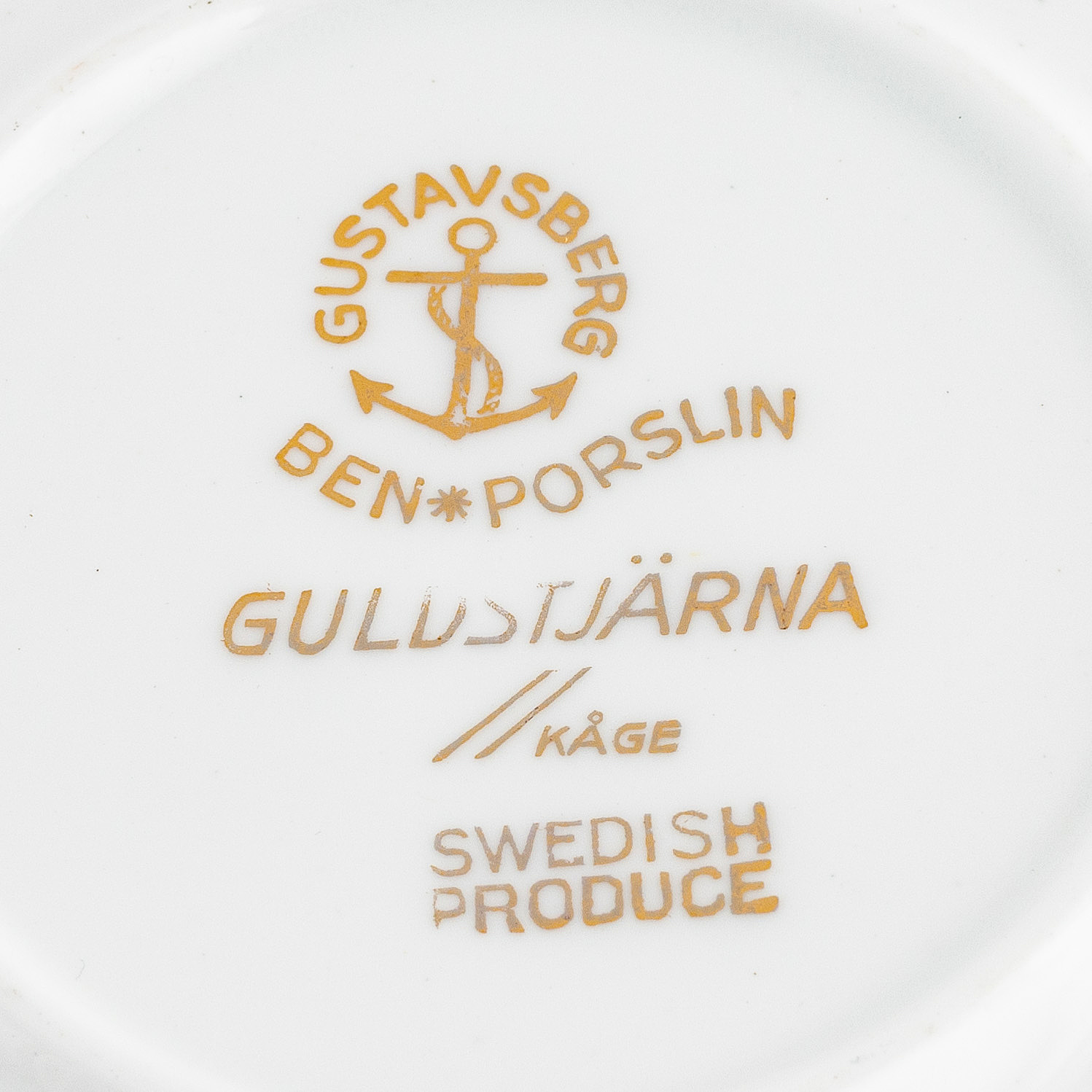 Wilhelm Kåge, a 73-piece dining and coffee service, "Guldstjärna", Gustavsberg. - Bukowskis