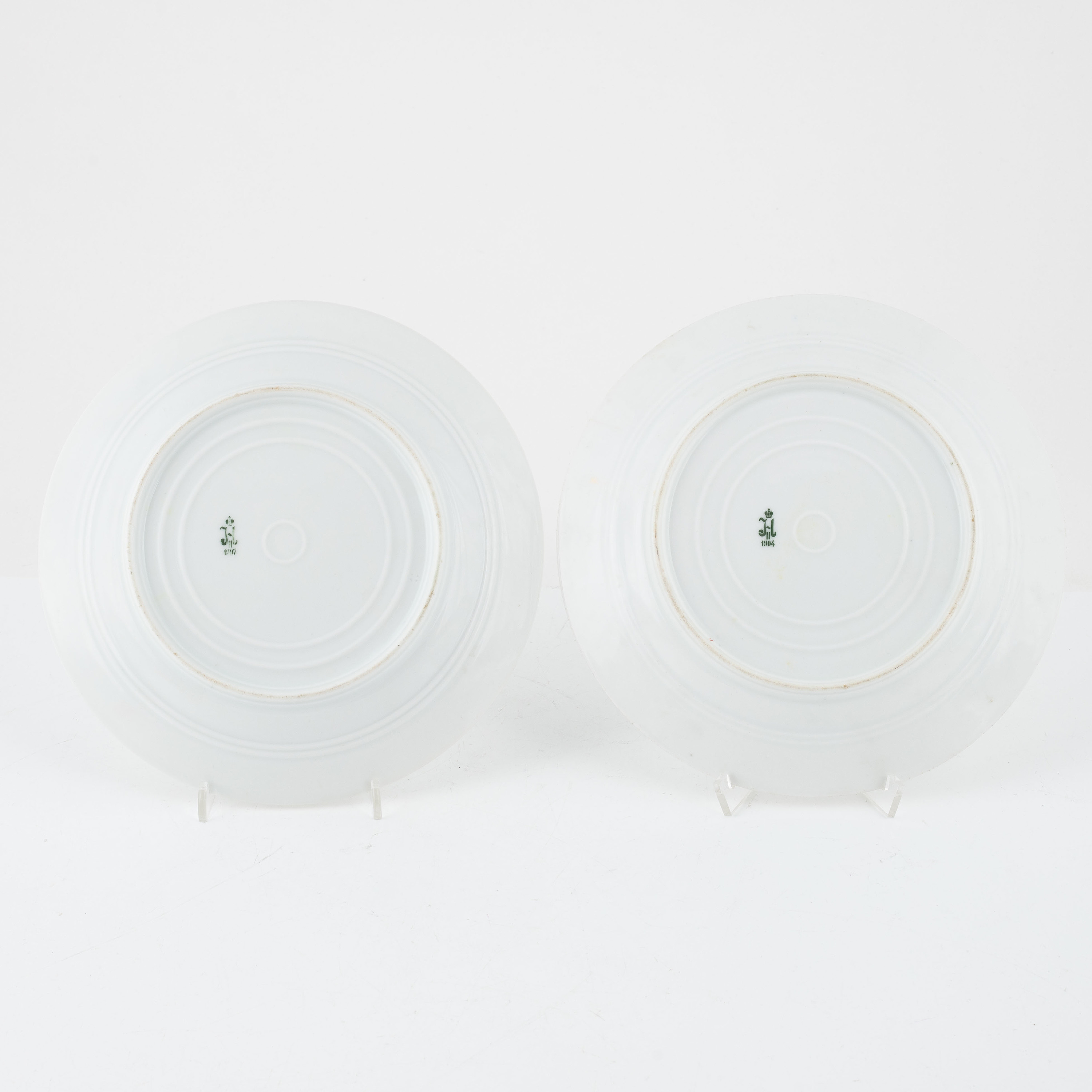 A pair of Imperial Plates, Imperial Porcelain Factory, Saint Petersburg ...