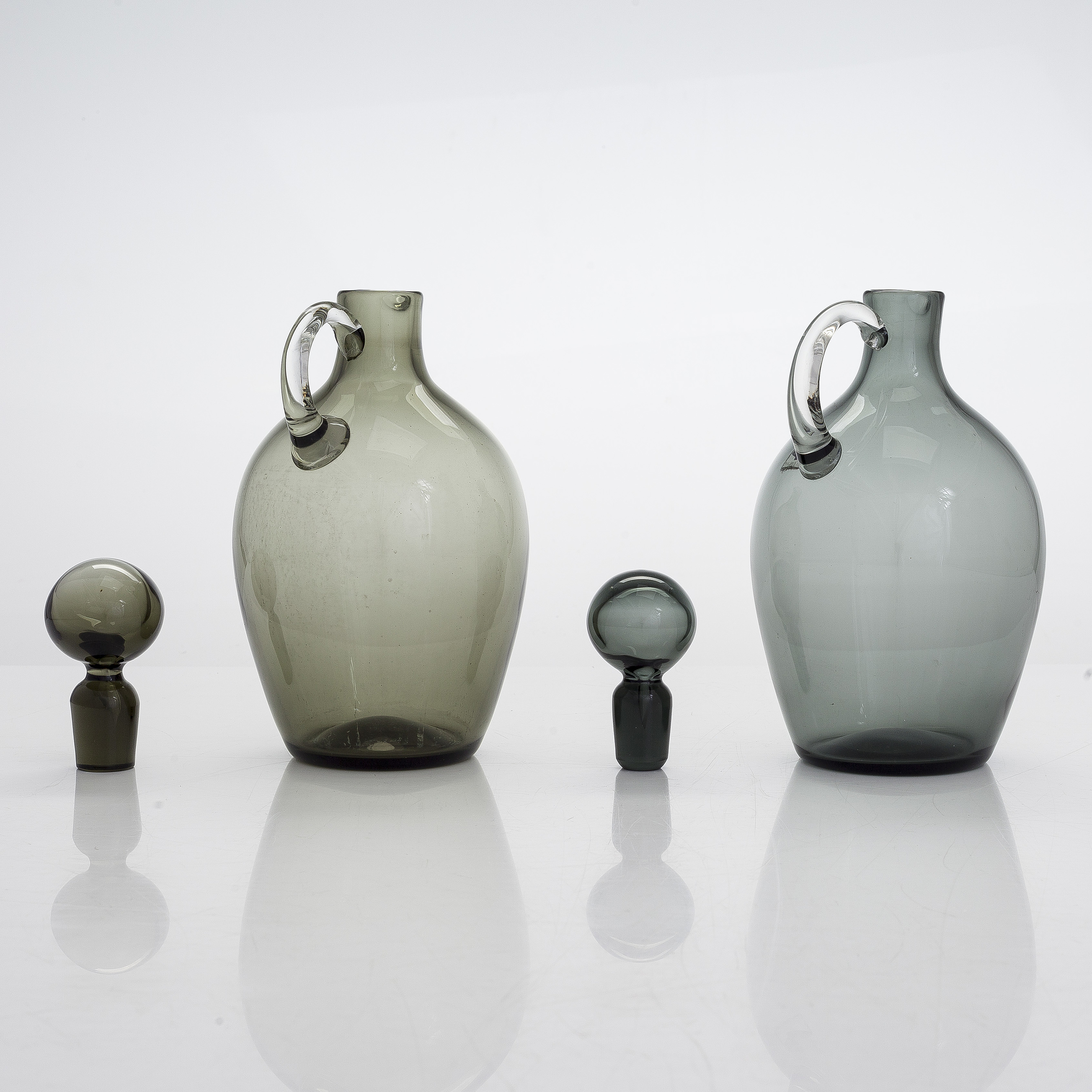 Saara Hopea, two glass carafes and twelve drinking glasses, Nuutajärvi ...