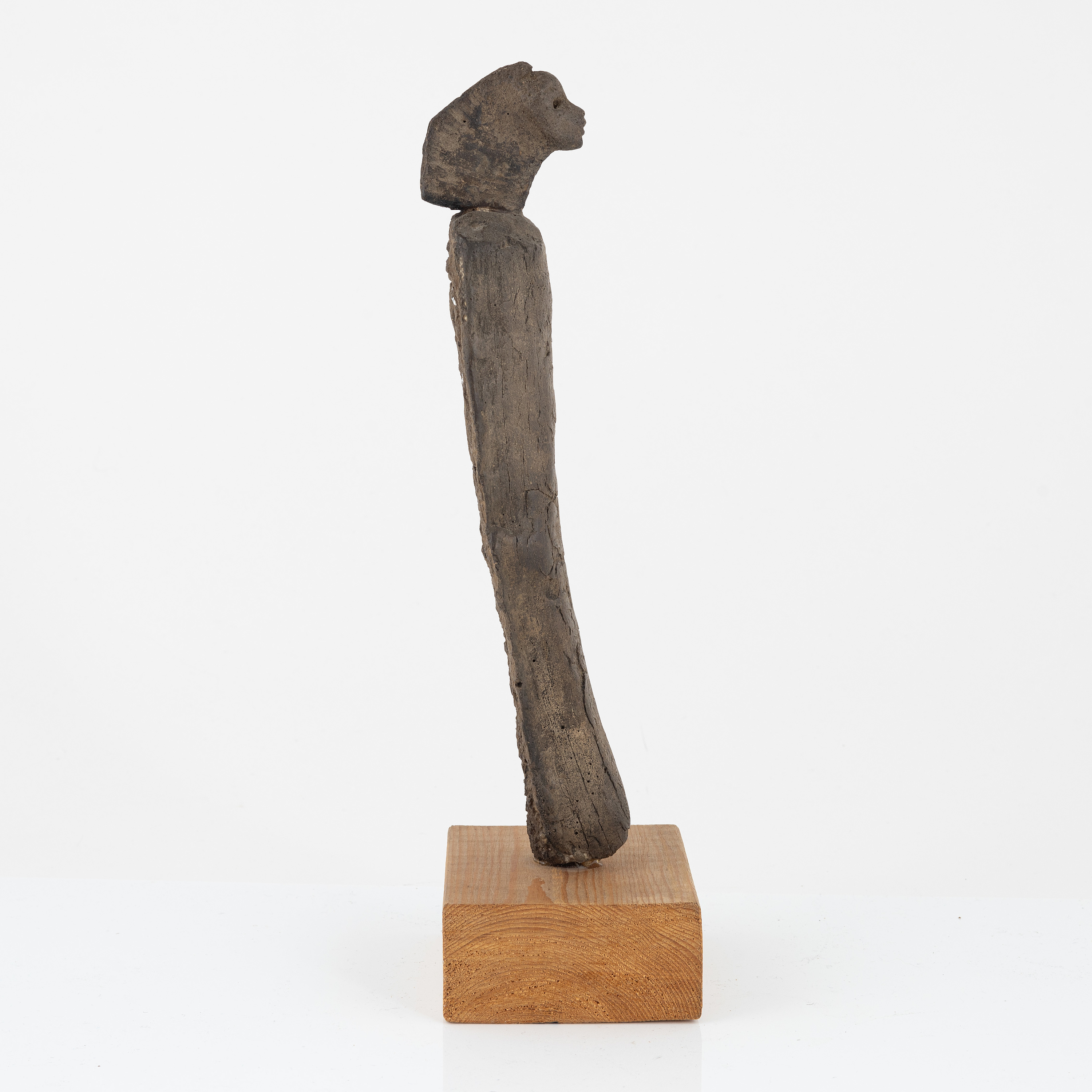 Evert Lindfors, Stående figur. - Bukowskis