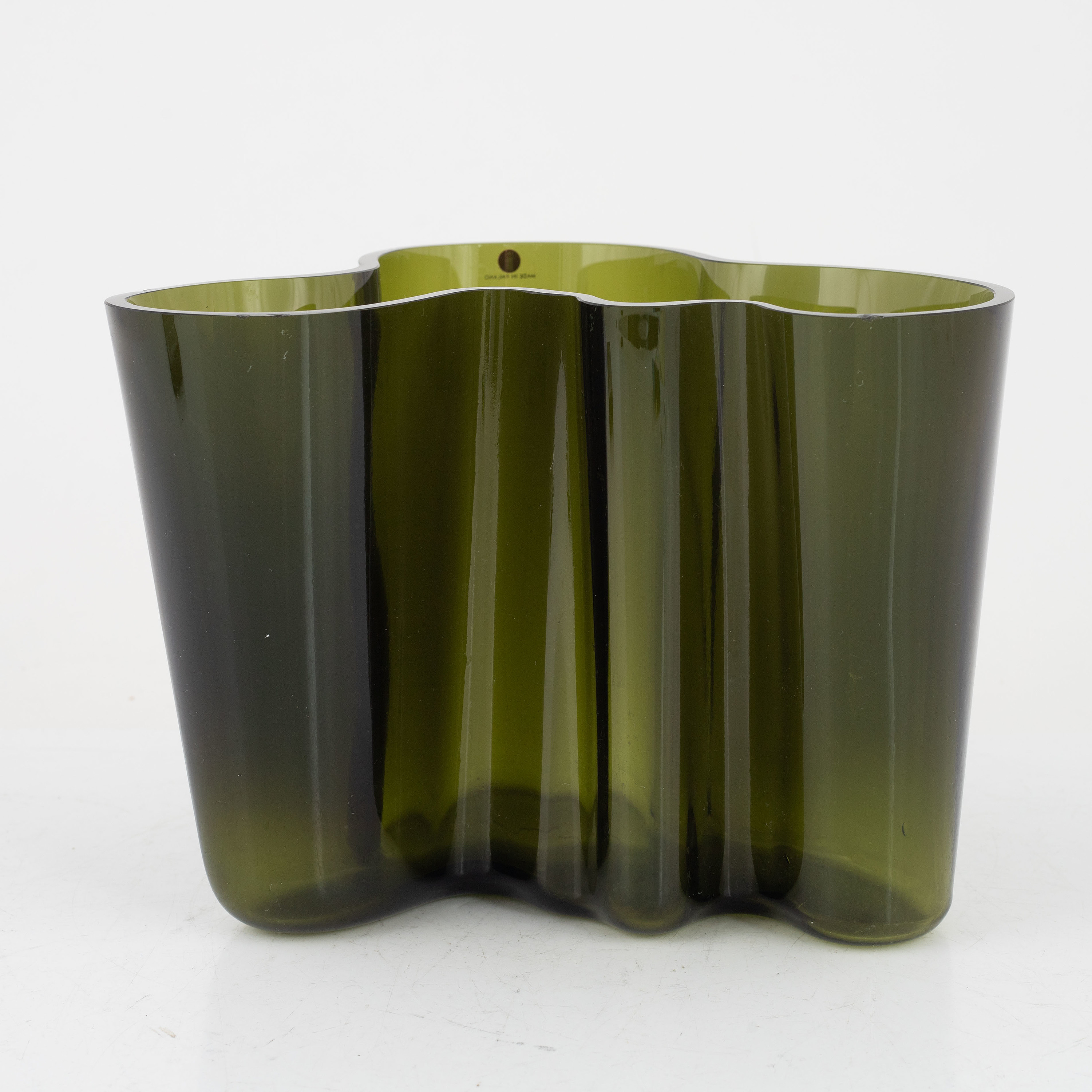 Alvar Aalto, a 'Savoy' glass vase, Iittala, Finland. - Bukowskis