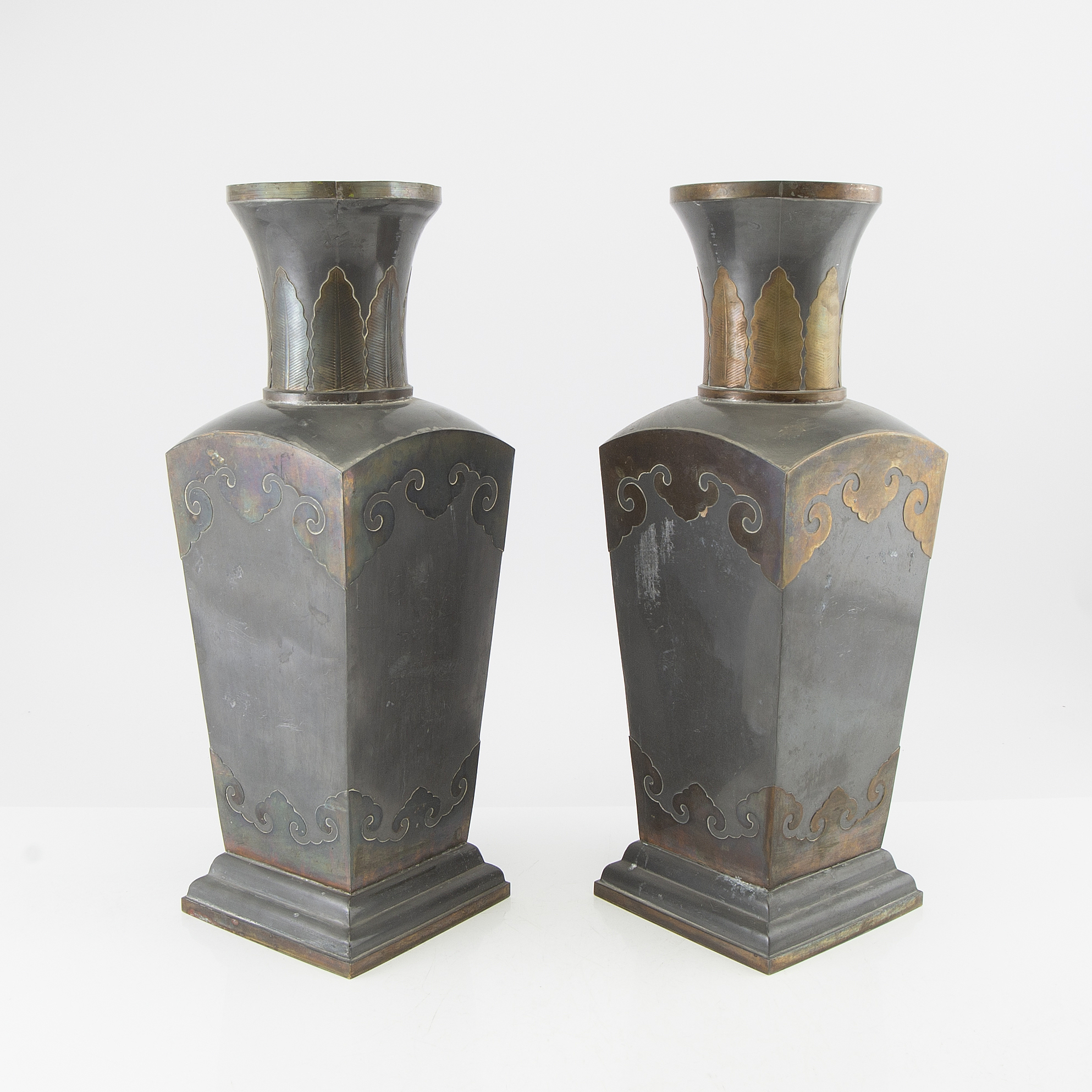 Vaser ett par 1900-tal. - Bukowskis