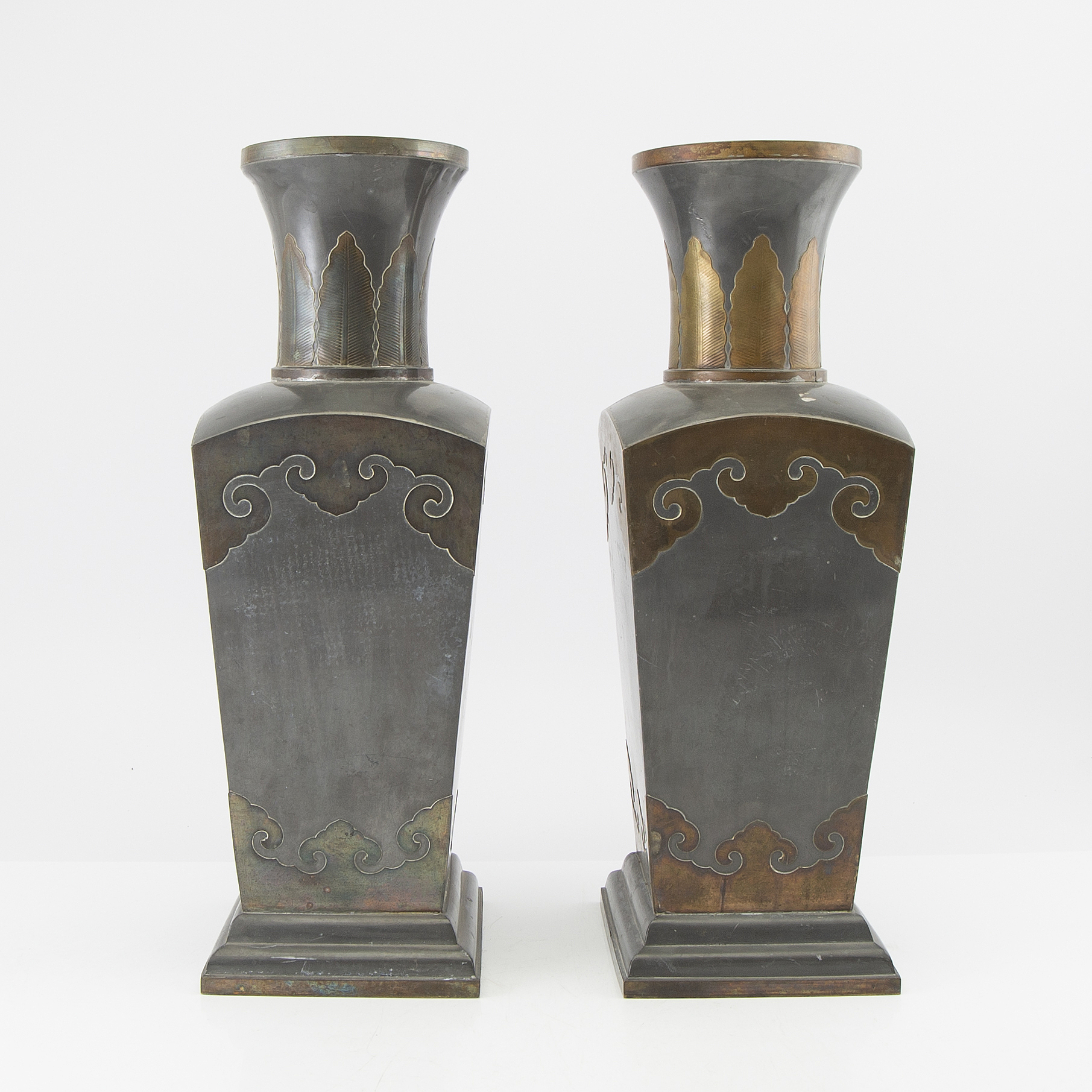 Vaser ett par 1900-tal. - Bukowskis