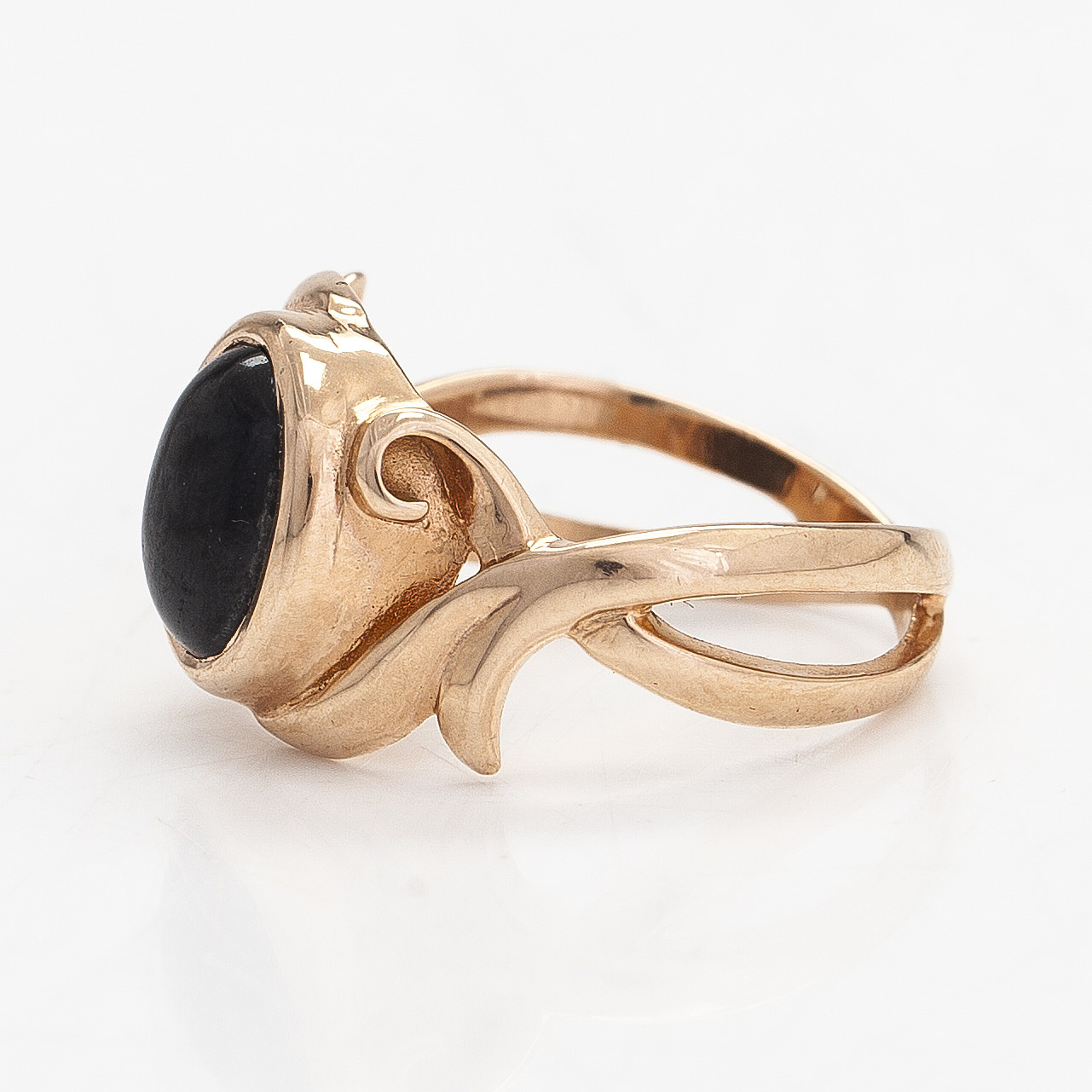 Ring, 14K guld och stjärndiopsid, Sovjetunionen. - Bukowskis