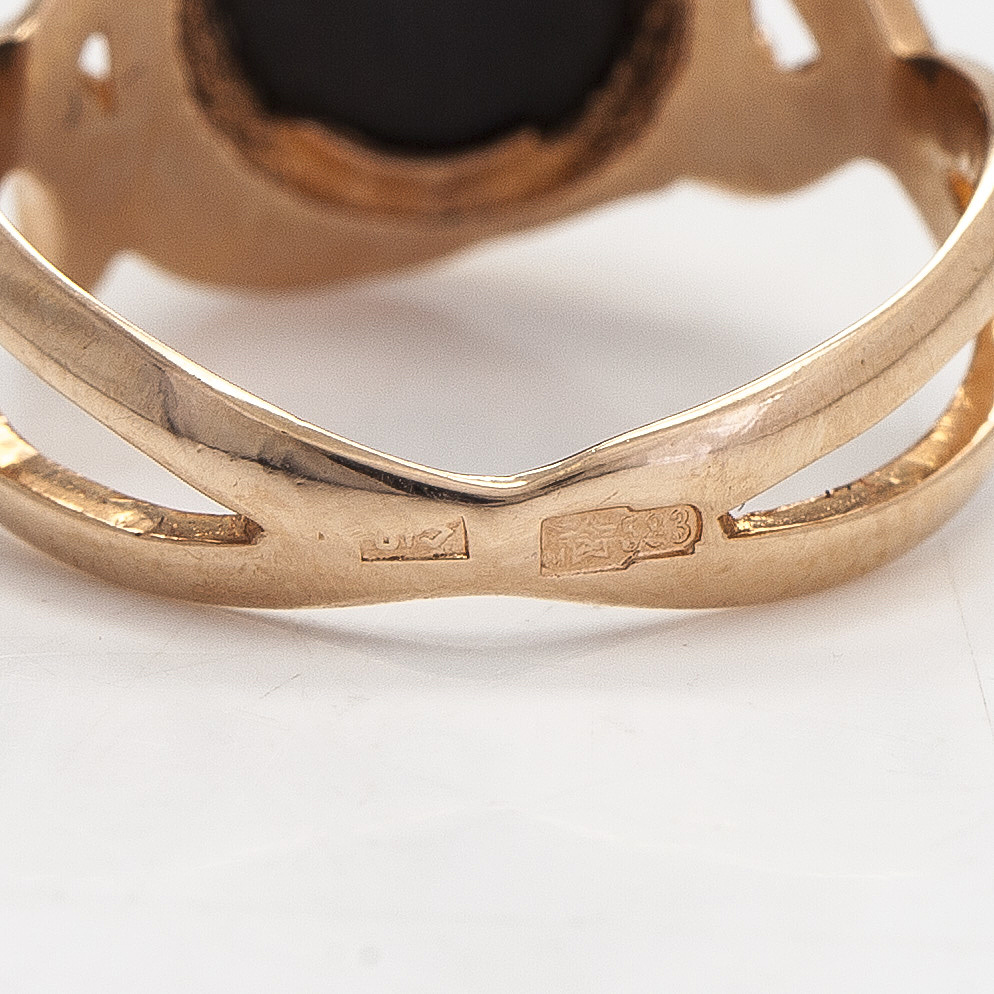 Ring, 14K guld och stjärndiopsid, Sovjetunionen. - Bukowskis