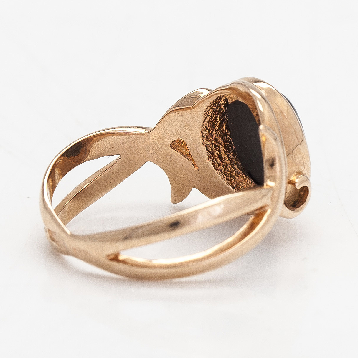 Ring, 14K guld och stjärndiopsid, Sovjetunionen. - Bukowskis