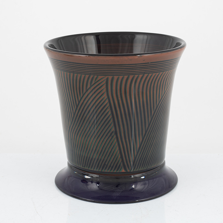 Gunnar Cyrén, a 'graal' glass vase, Orrefors, Sweden 1989. - Bukowskis