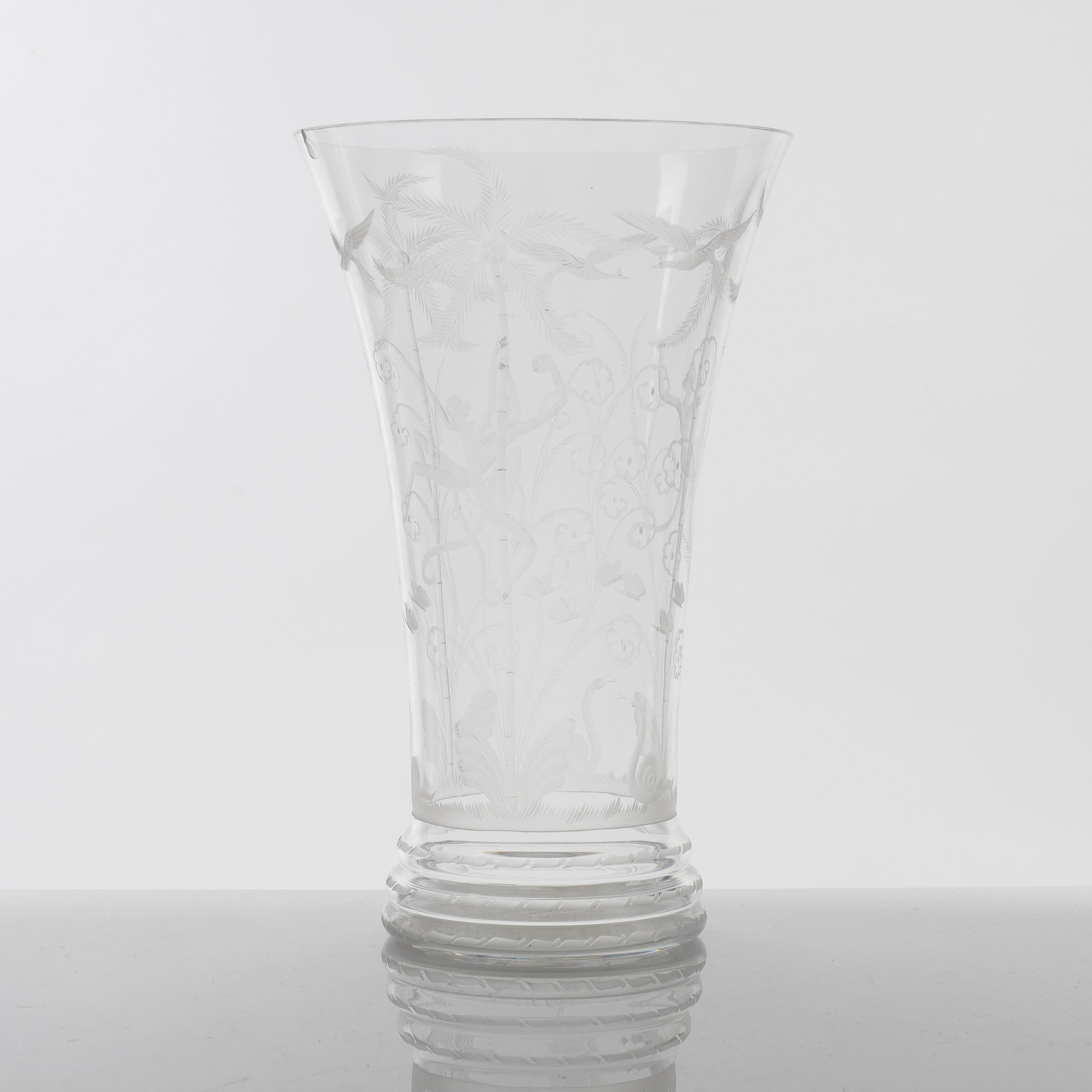 Edward Hald, an 'Urskogen' vase, Orrefors 1927. - Bukowskis