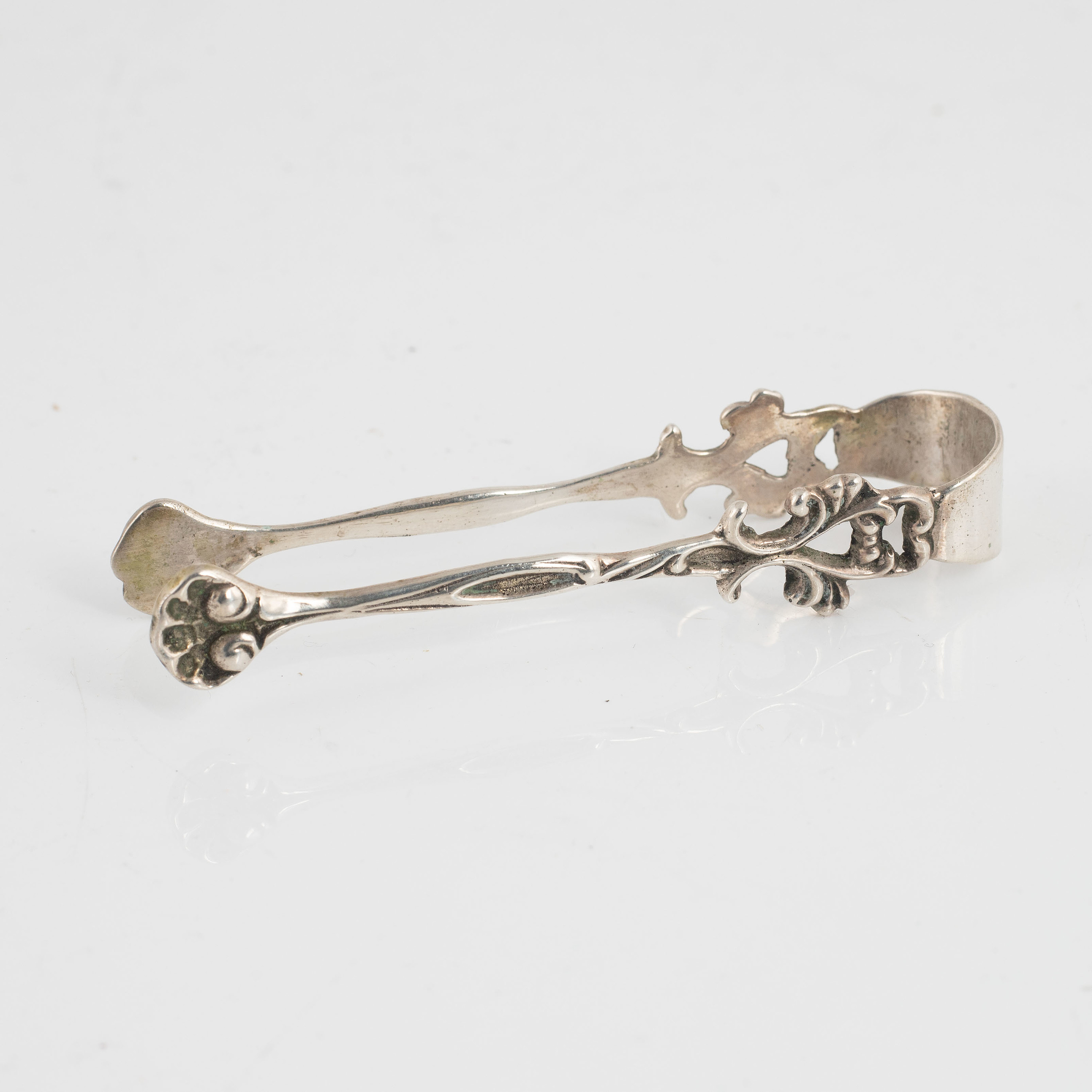 Adolf Mayer, a silver sugar box, Frankfurt, Germany, early 20th Century ...