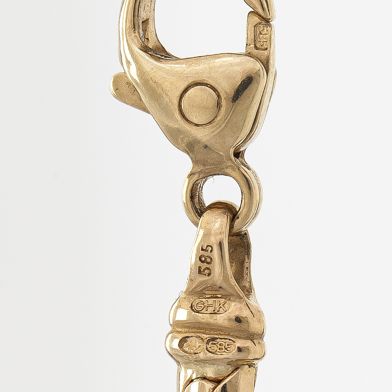 Necklace, 14K gold, with a brilliant-cut diamond approximately 0.15 ct ...