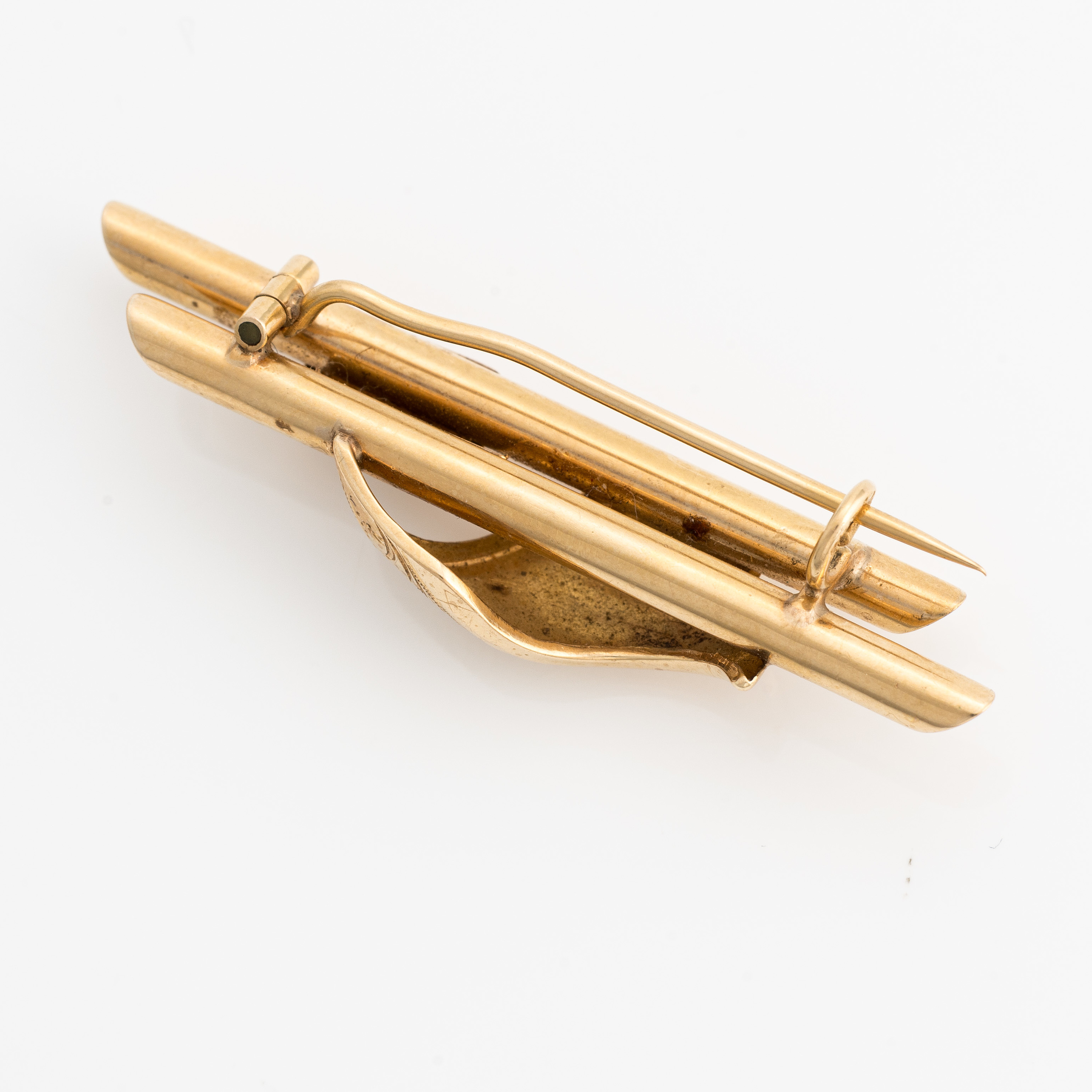 Brosch 18K guld, stavformad. - Bukowskis