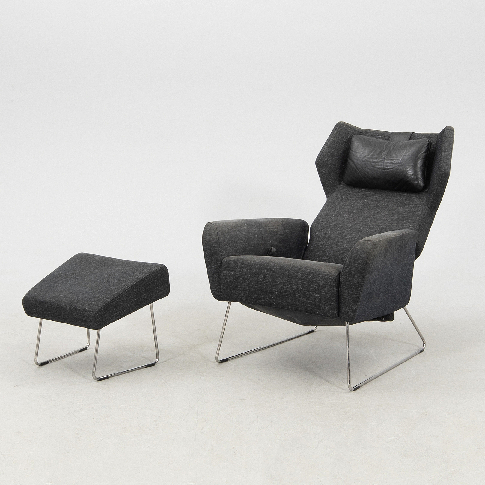 Roger Persson fåtölj med fotpall "Select" för Swedese 2000-tal. - Bukowskis