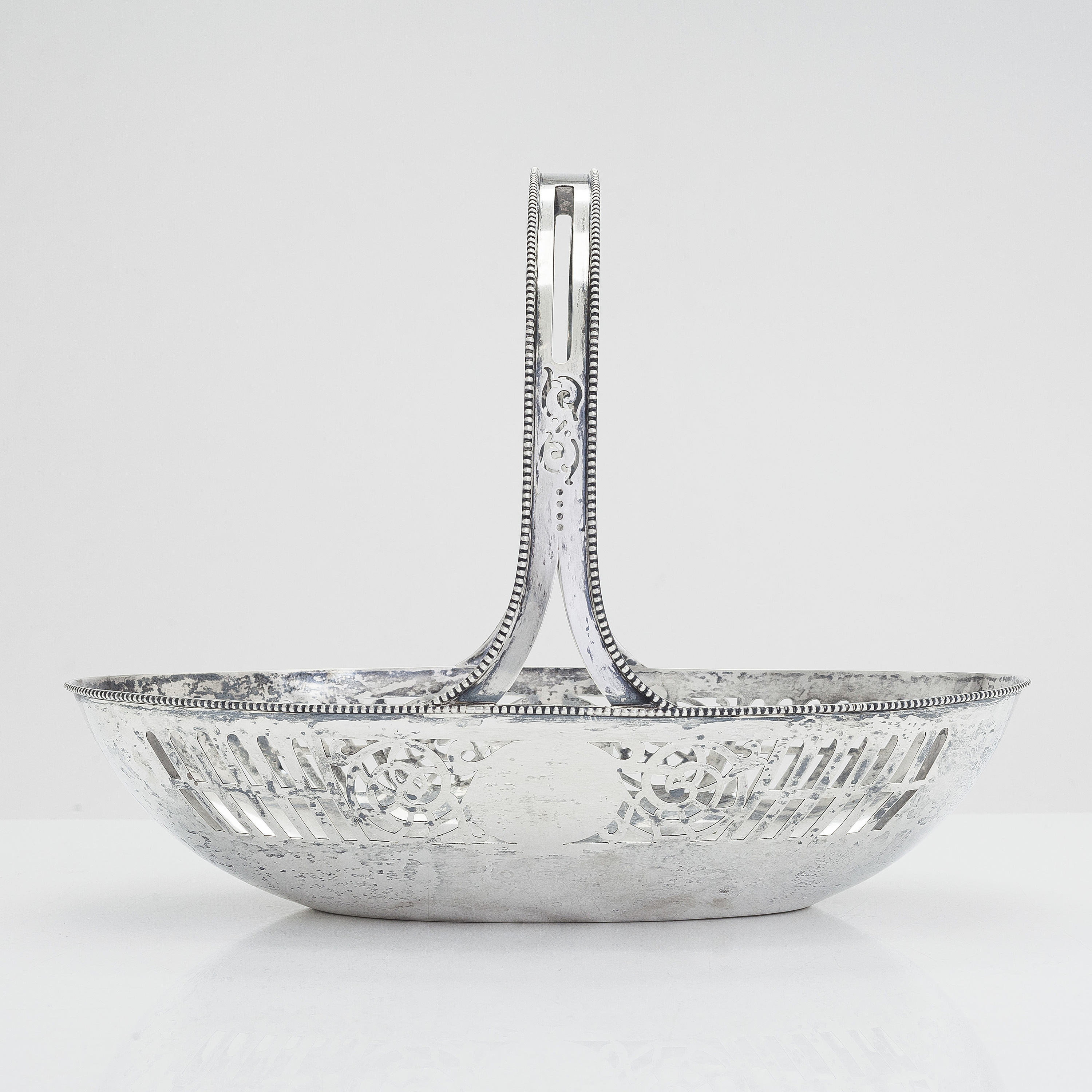 Brödkorg, silver, Silberwarenfabrik Alexander Sturm, Wien 1900-talets ...
