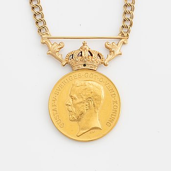 Medal, for diligence and integrity, gold, with a later chain in 18K ...
