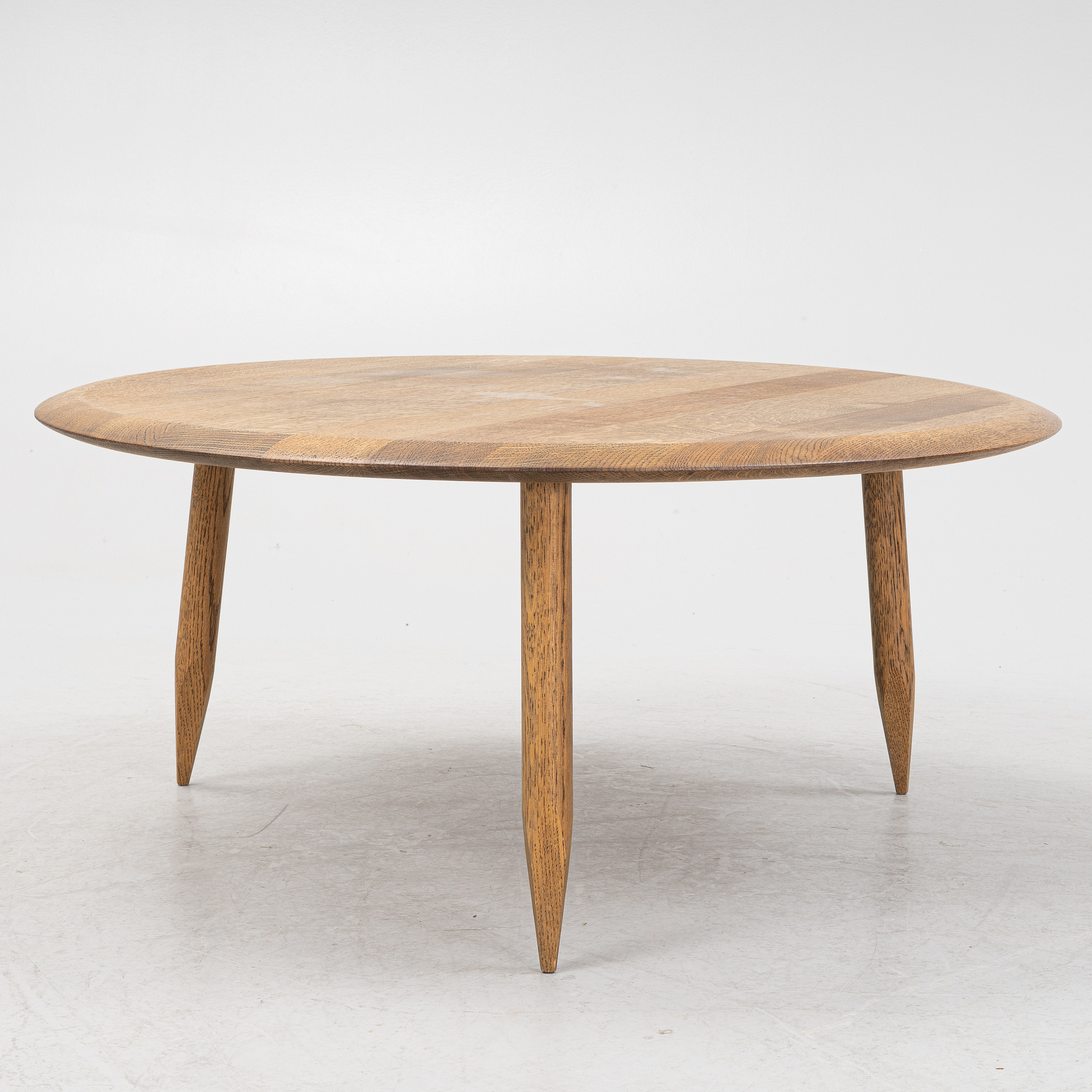 Samuel Wilkinson, soffbord, "Hoof table", &Tradition. - Bukowskis