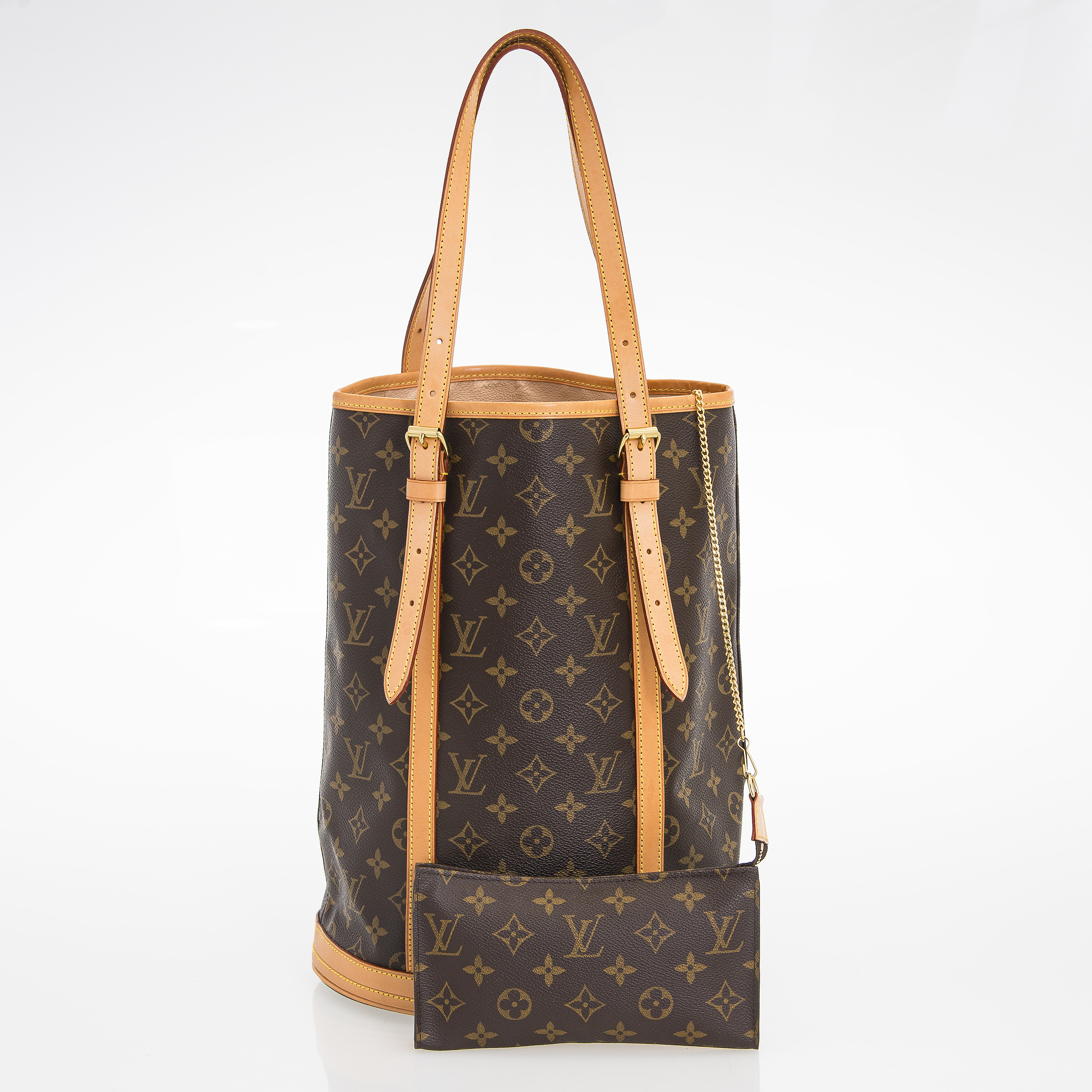 Louis Vuitton, a Monogram Canvas 'Bucket' bag with pochette. - Bukowskis