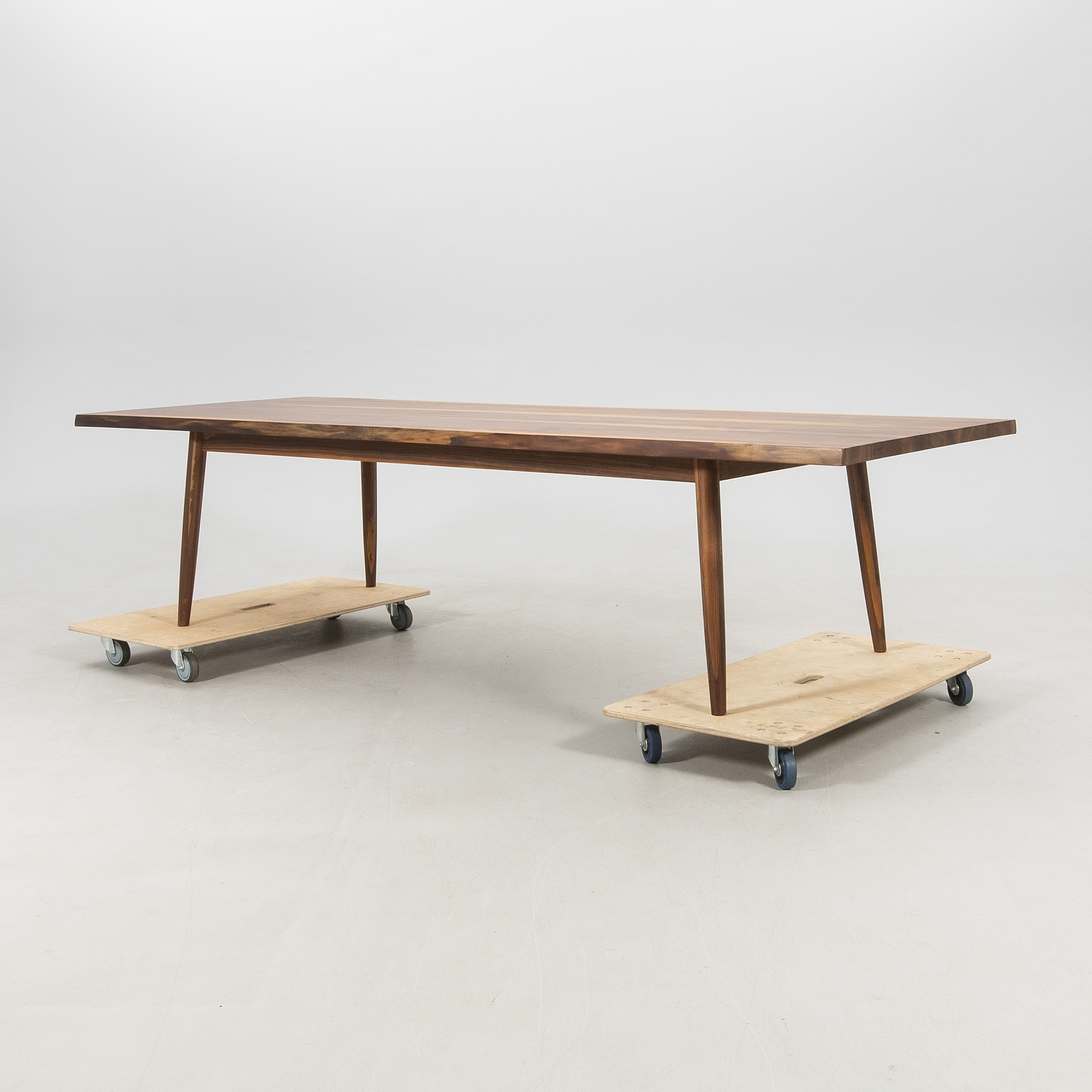 Dining Table "Michael" by Bruno Hansen, Contemporary Denmark. - Bukowskis