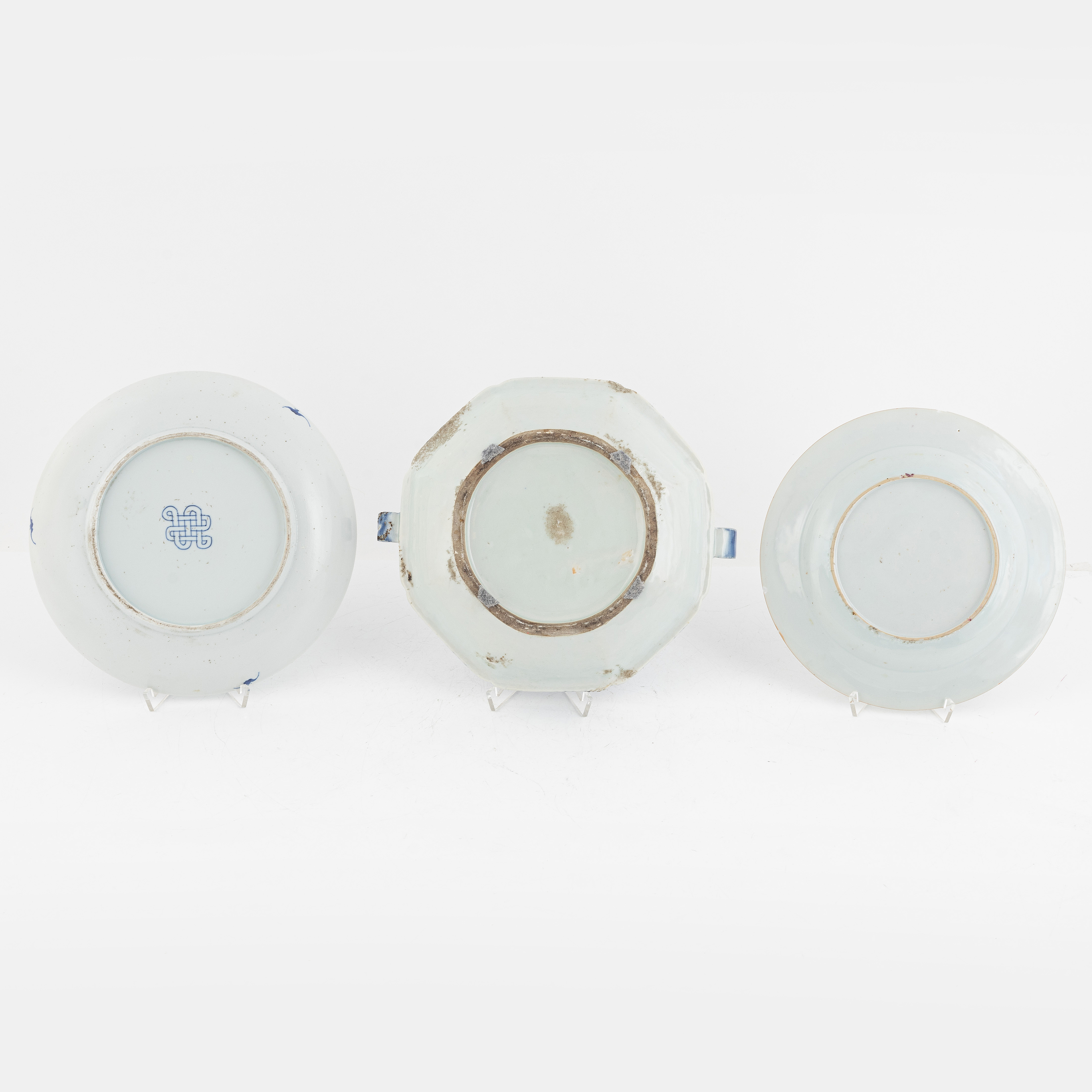 A group of three Chinese porcelain dishes, Qing dynasty, 18th and 19th ...