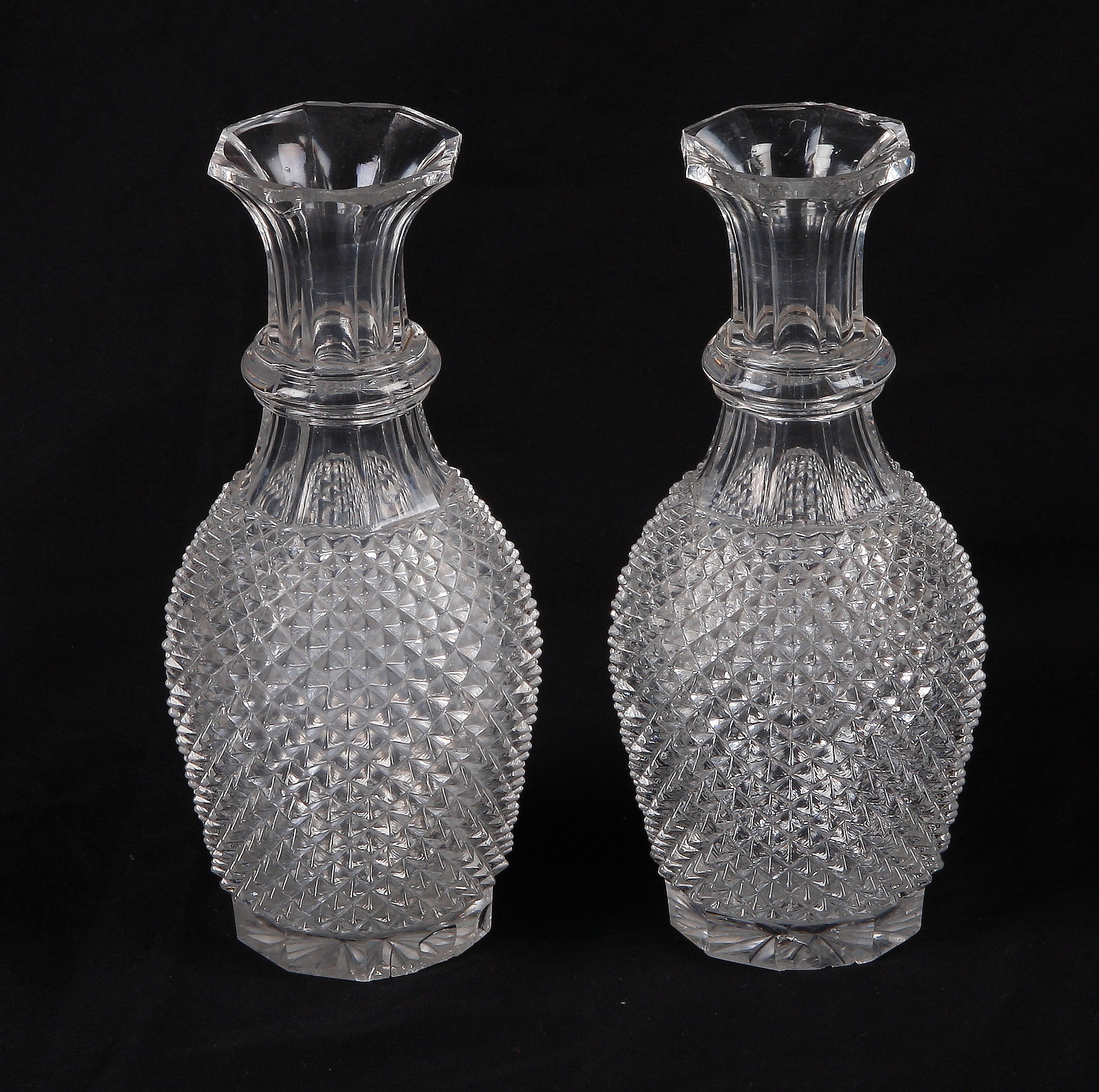 FLASKOR, ett par, glas. Empire, 1800-tal. - Bukowskis