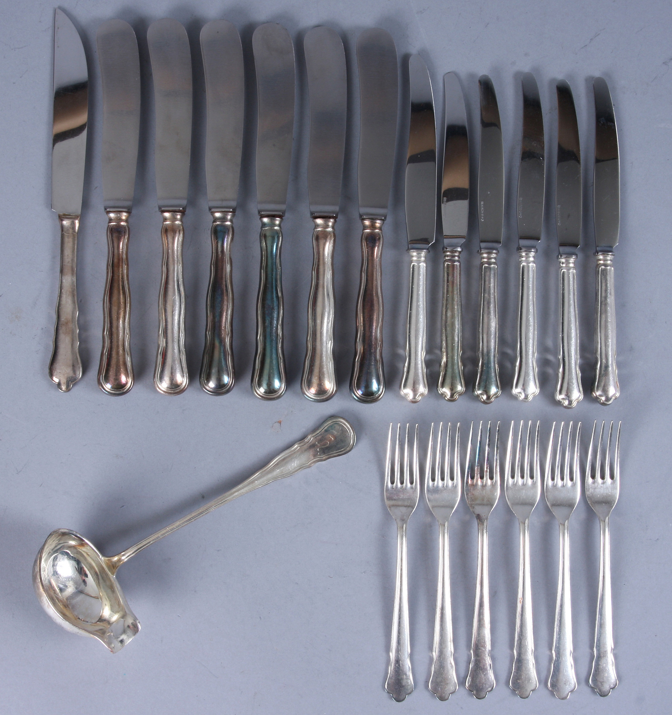BESTICK, 91 delar, nysilver. - Bukowskis
