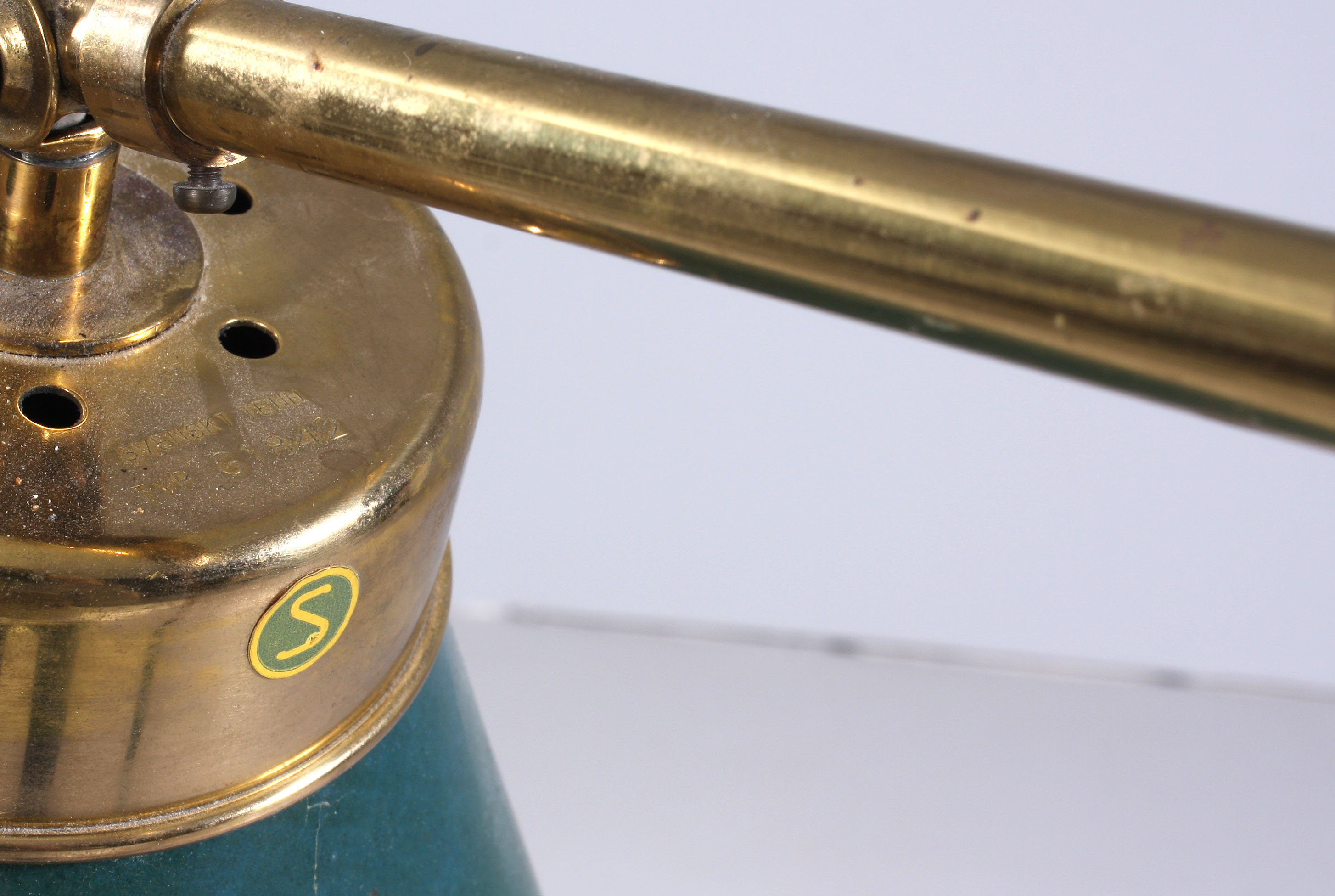 GOLVLAMPA, Josef Frank för Svensk Tenn. 1900-talets mitt. - Bukowskis