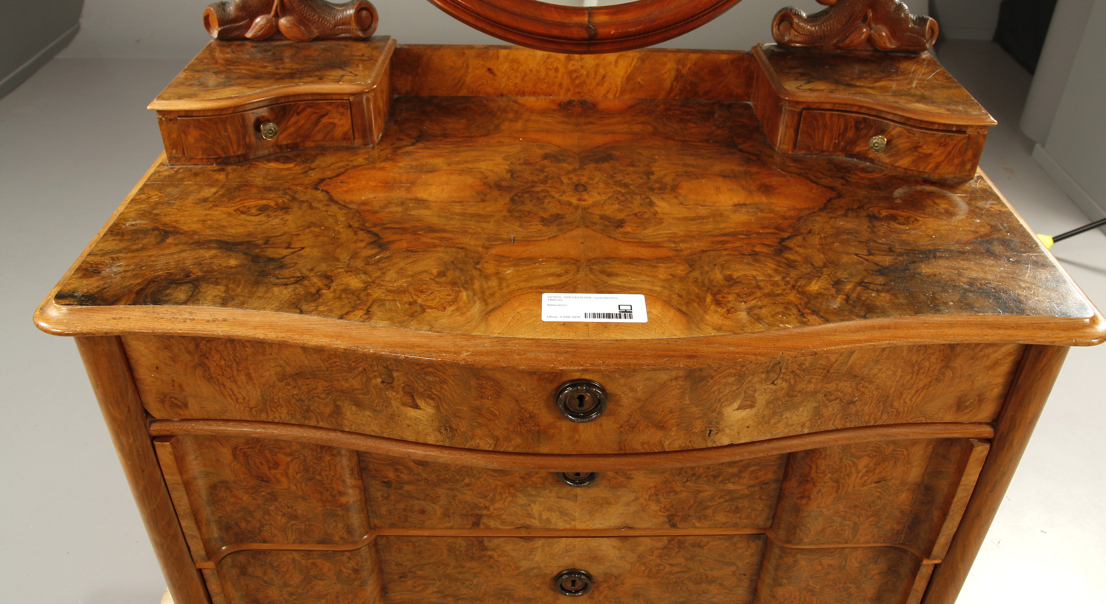 SPEGELBYRÅ, nyrenässans, 1800-tal. - Bukowskis