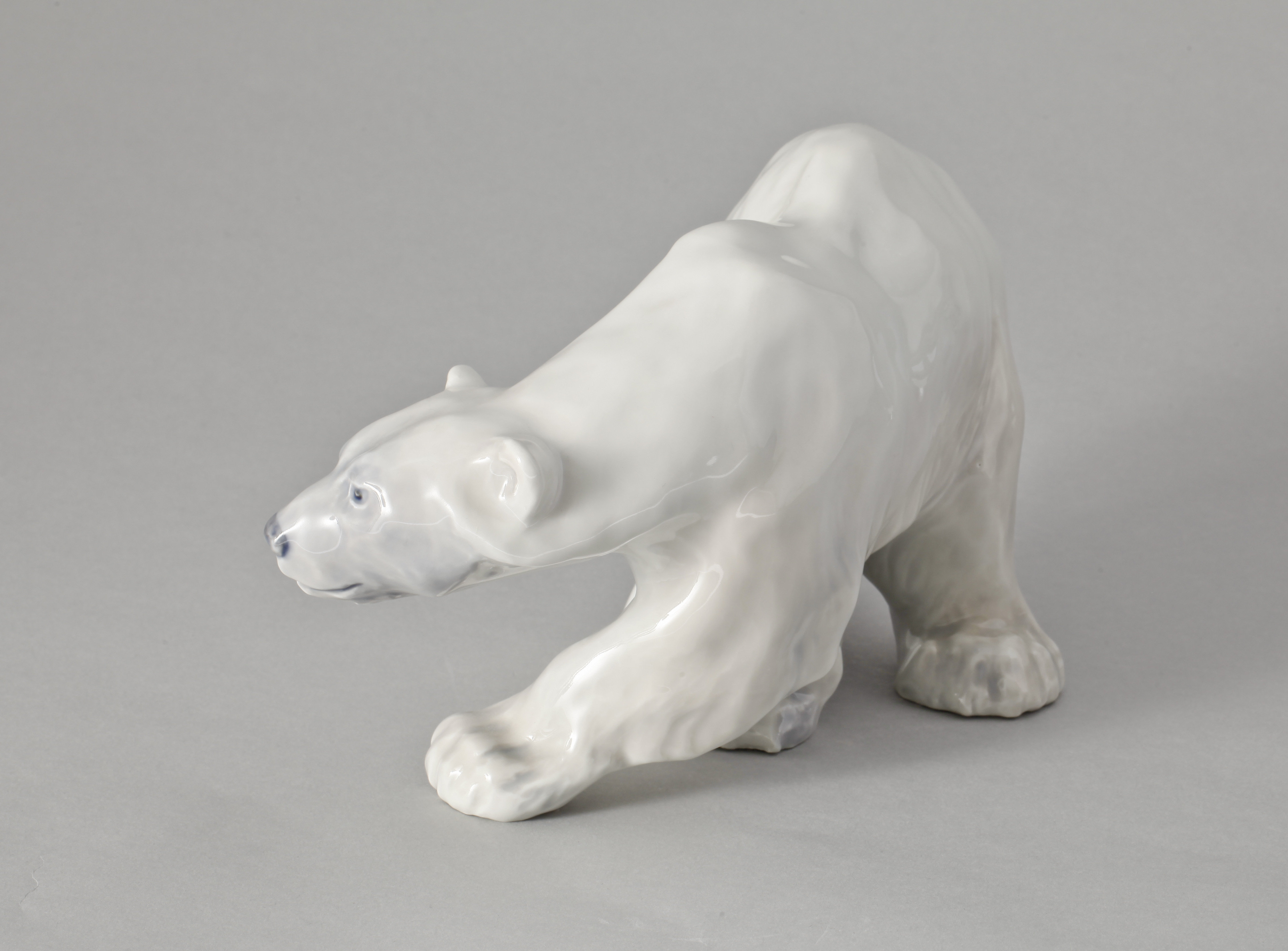 FIGURIN, porslin, Kungl Dansk. - Bukowskis