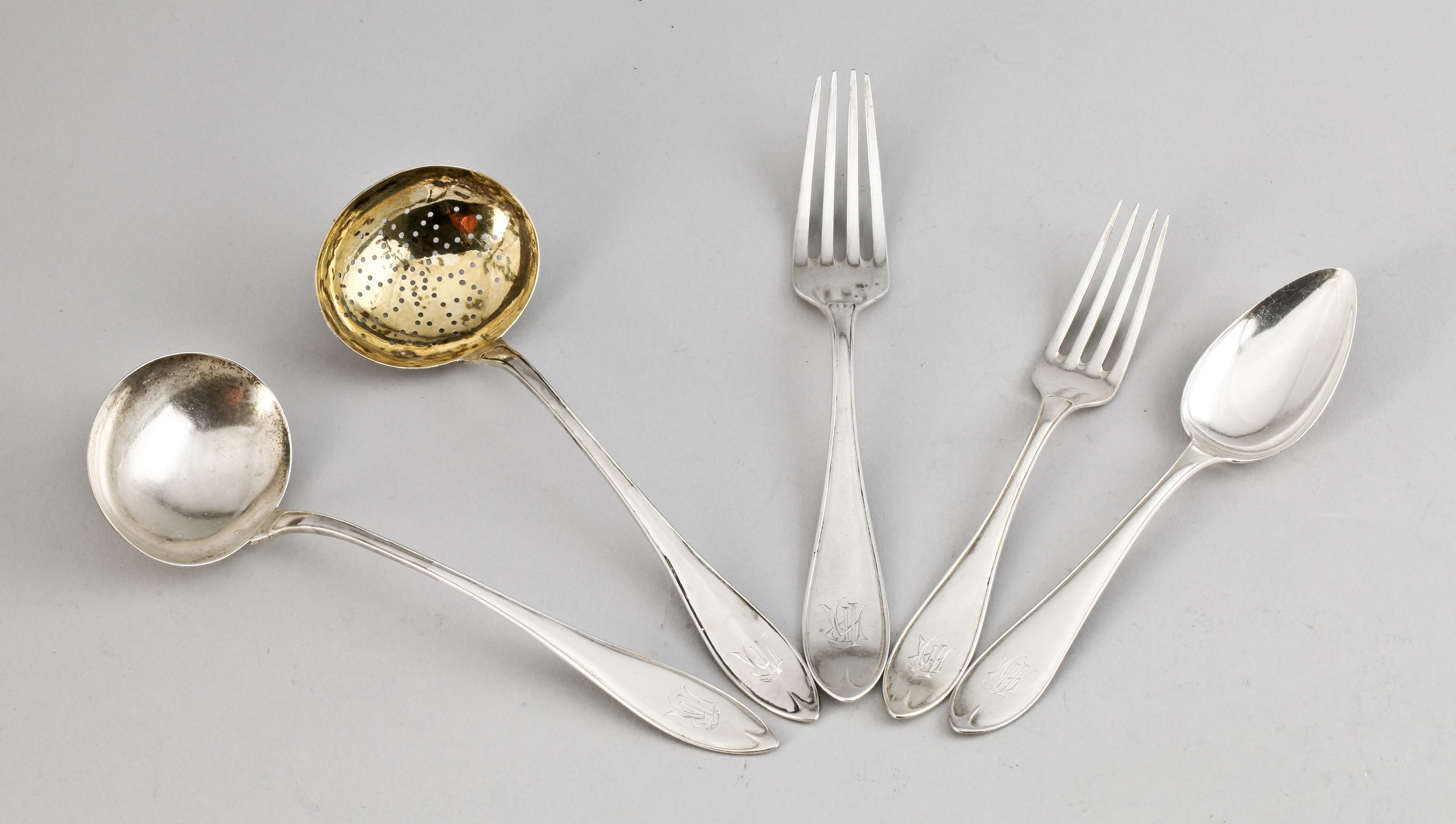 BESTICK, 36 delar, mestadels GAB 1920-30-tal. Tot vikt ca 1800 gr ...