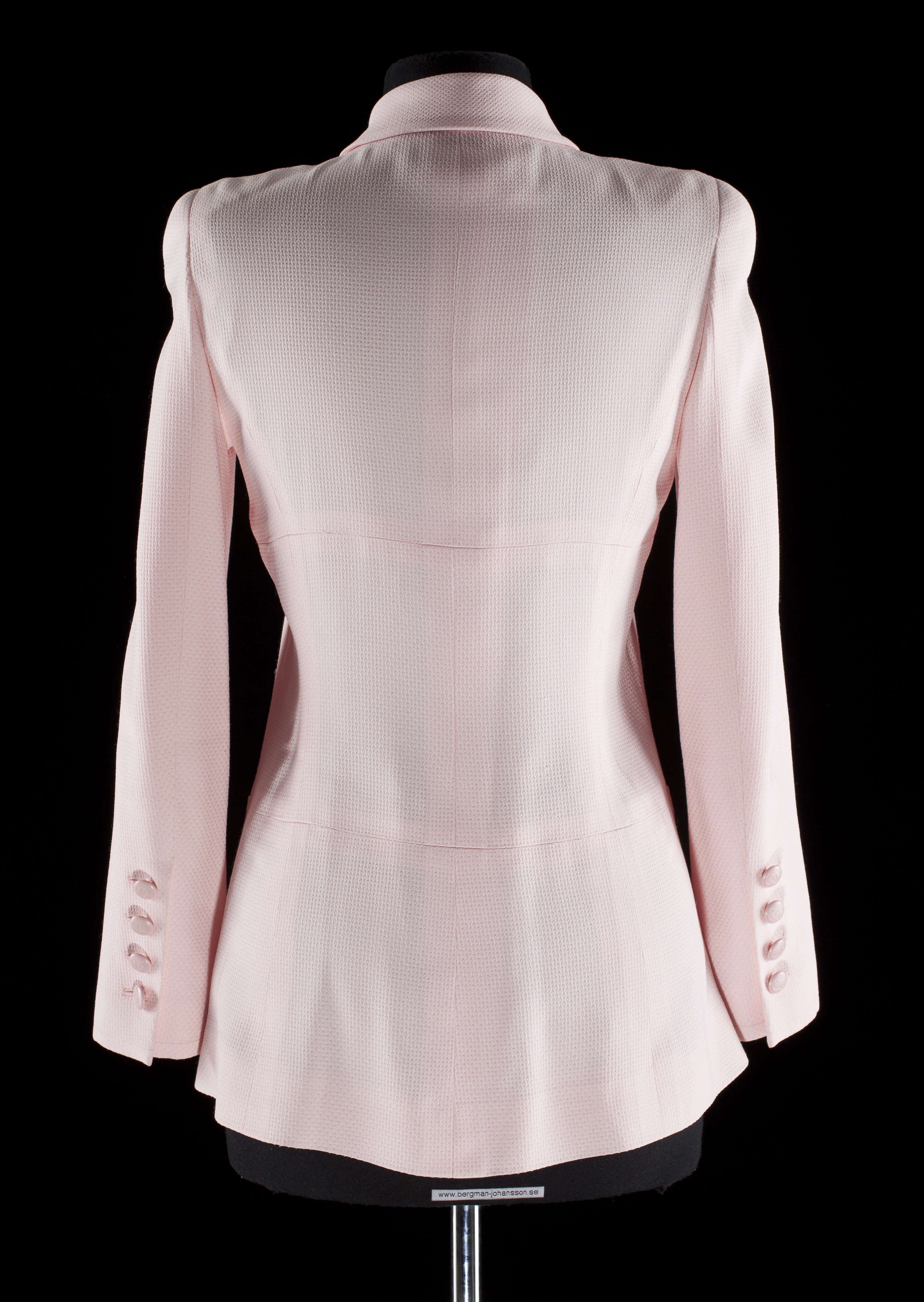 A pink jacket by Chanel. - Bukowskis