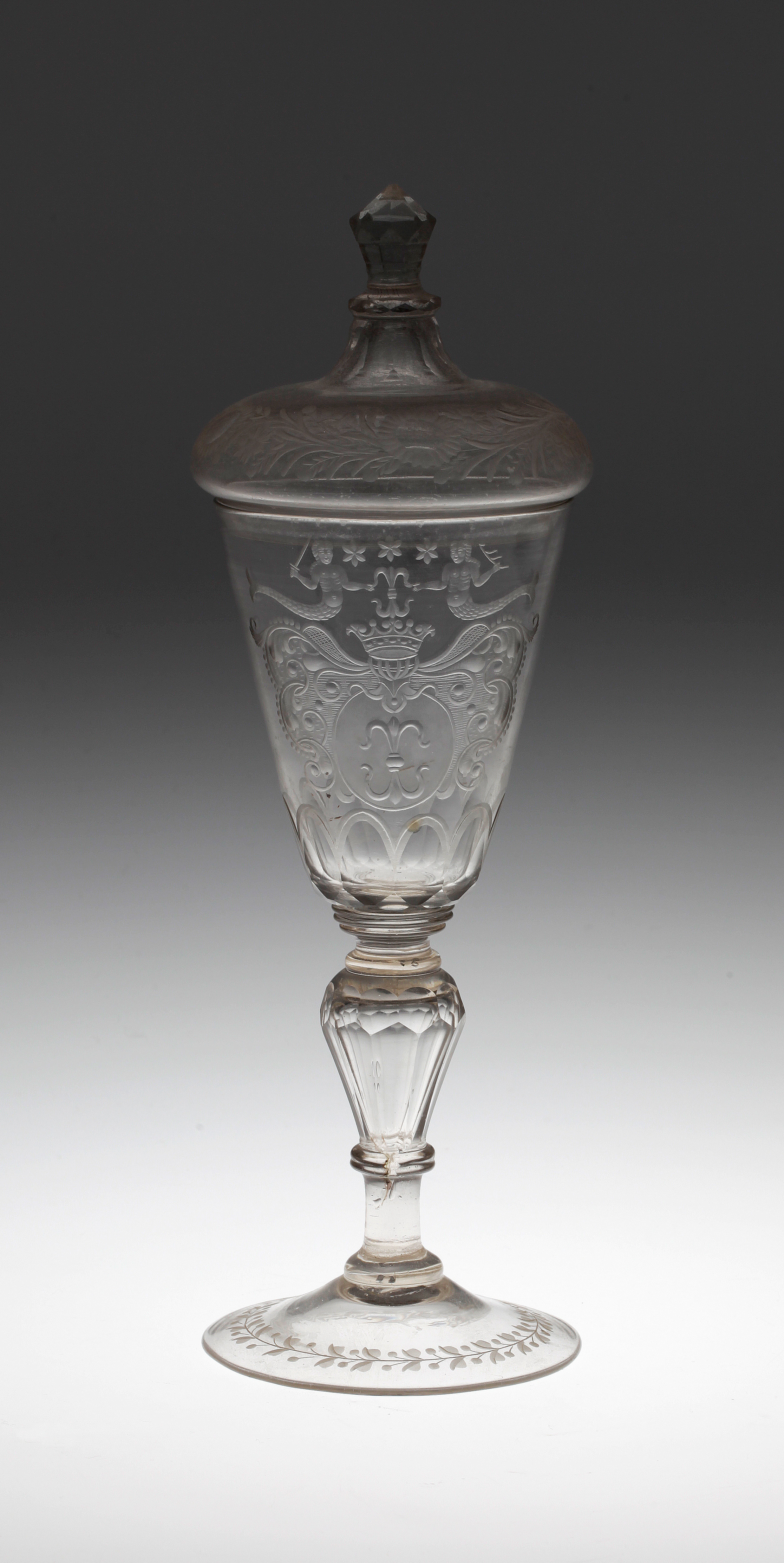 POKAL MED LOCK, glas, 1700-tal. - Bukowskis