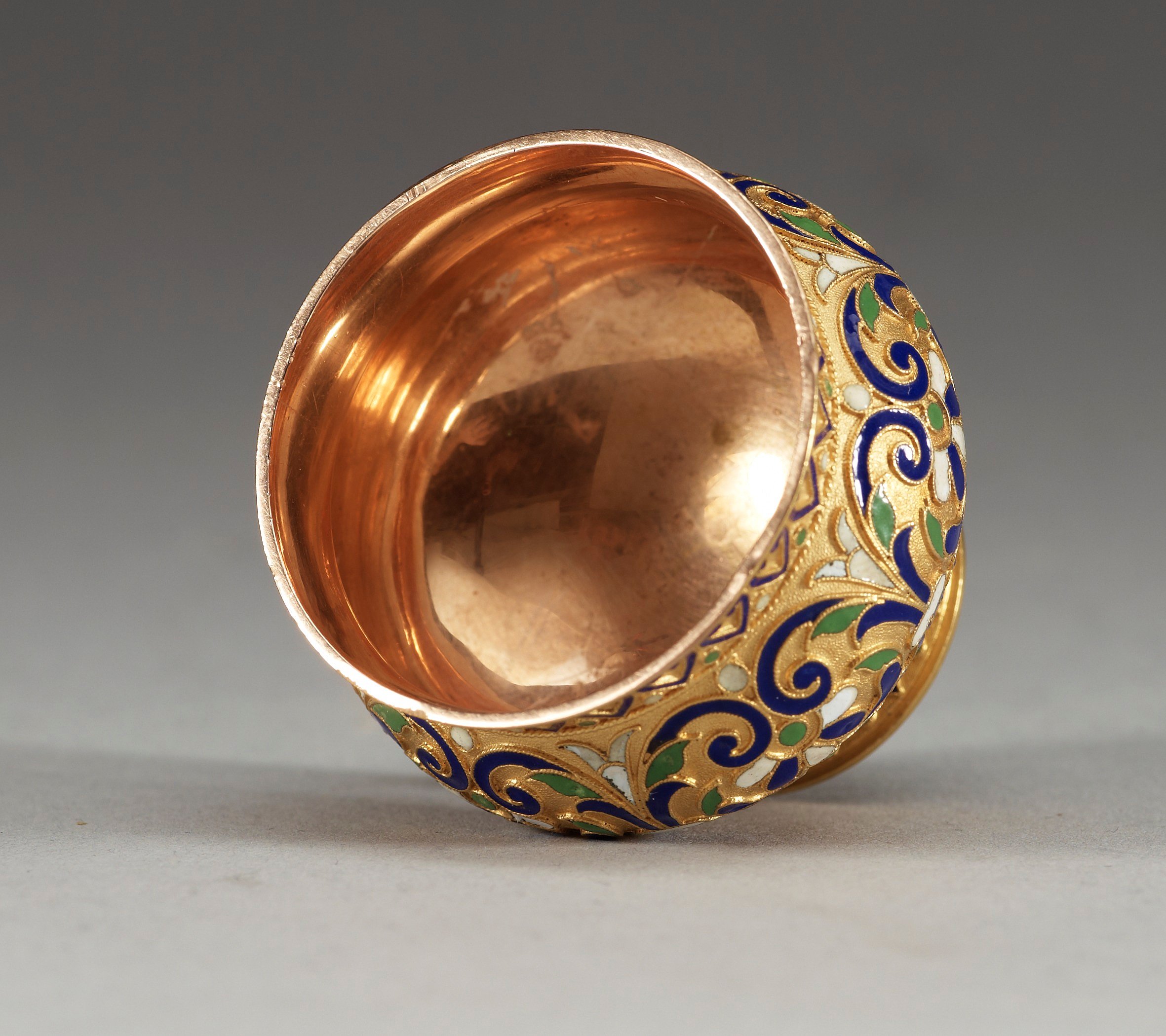 CHARKA, guld och cloisonnéemalj, sannolikt av Alexander Tillander, S:t ...