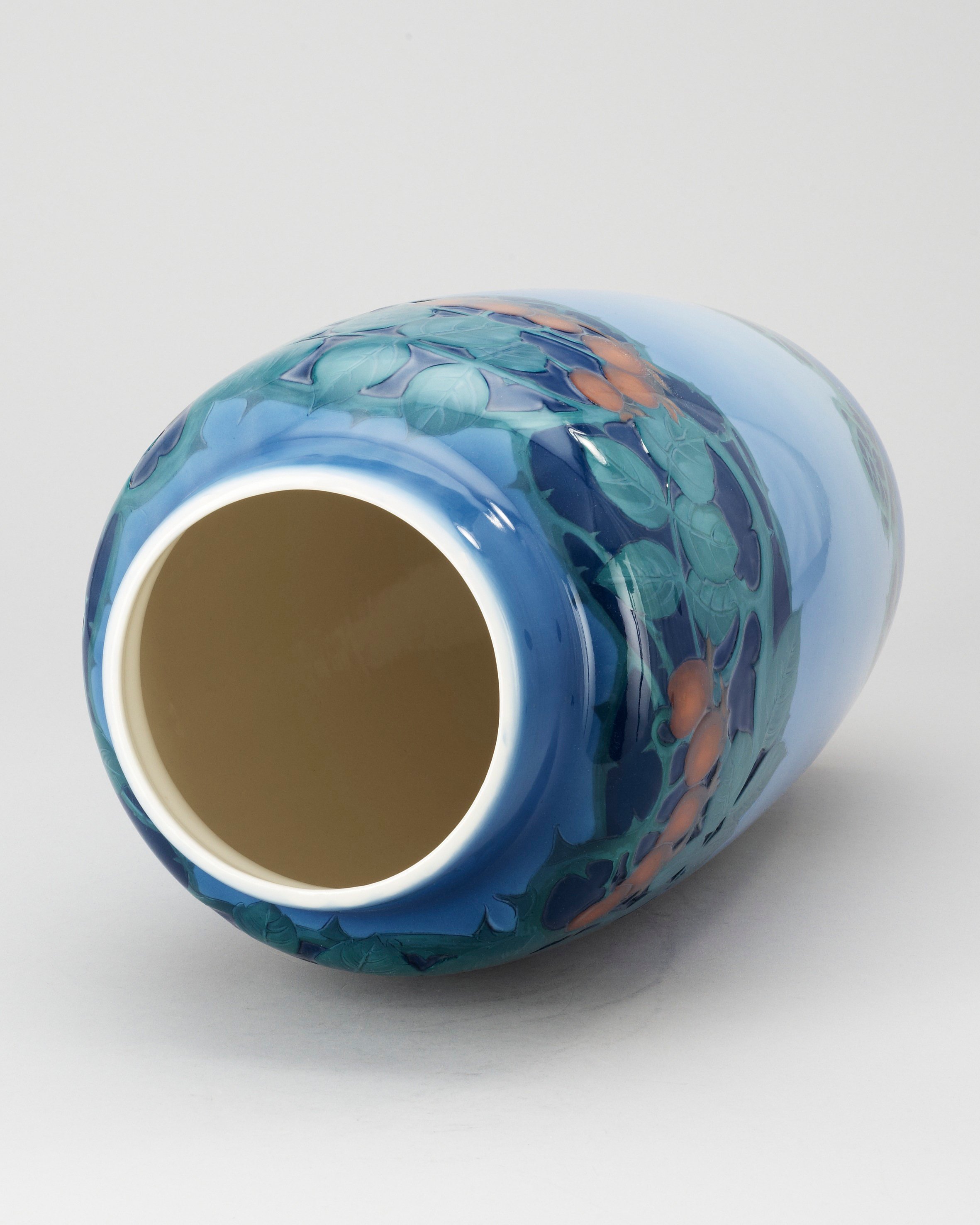 An Algot Eriksson Art Nouveau porcelain vase, Rörstrand ca 1900 ...