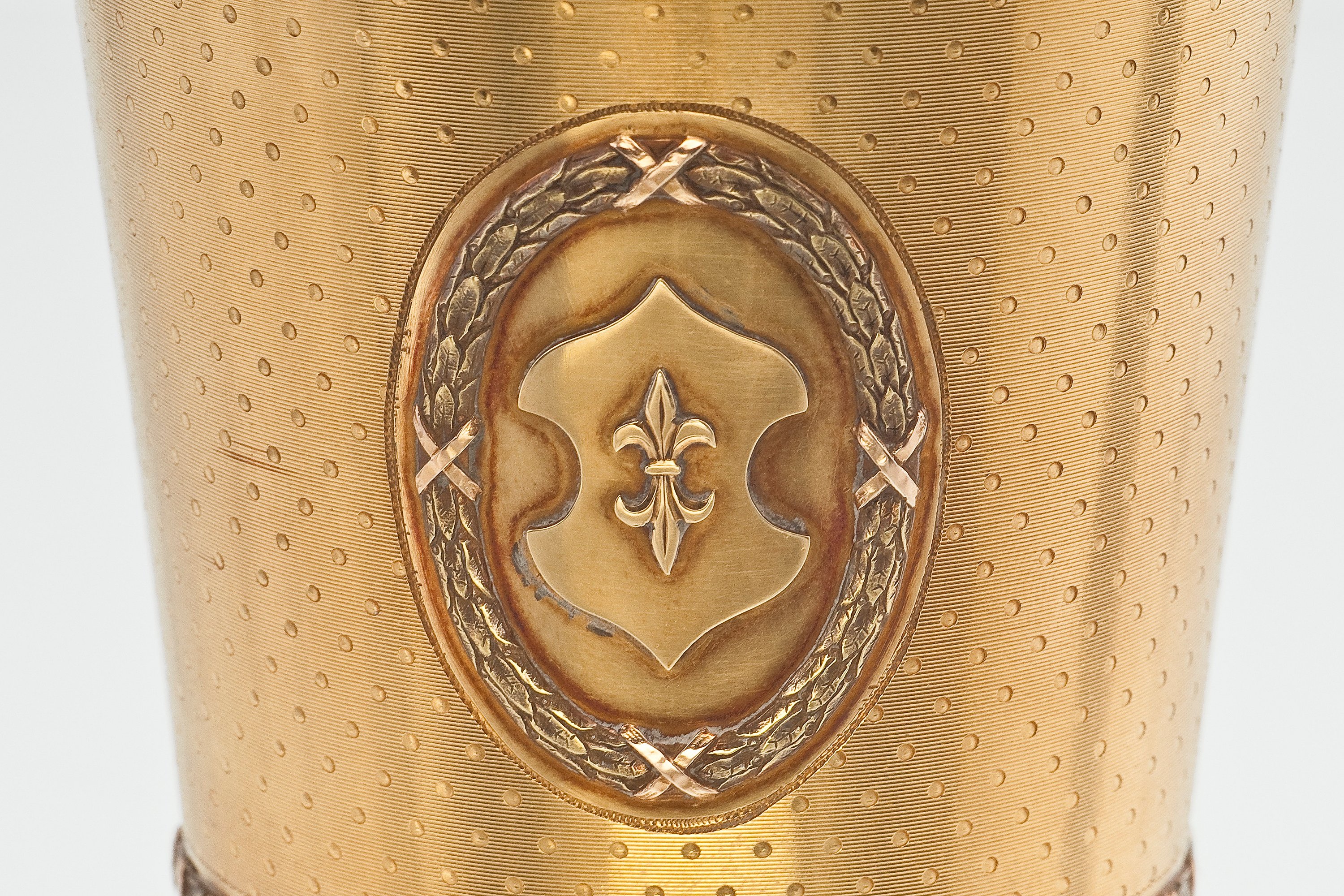 A GOLDEN BEAKER. - Bukowskis