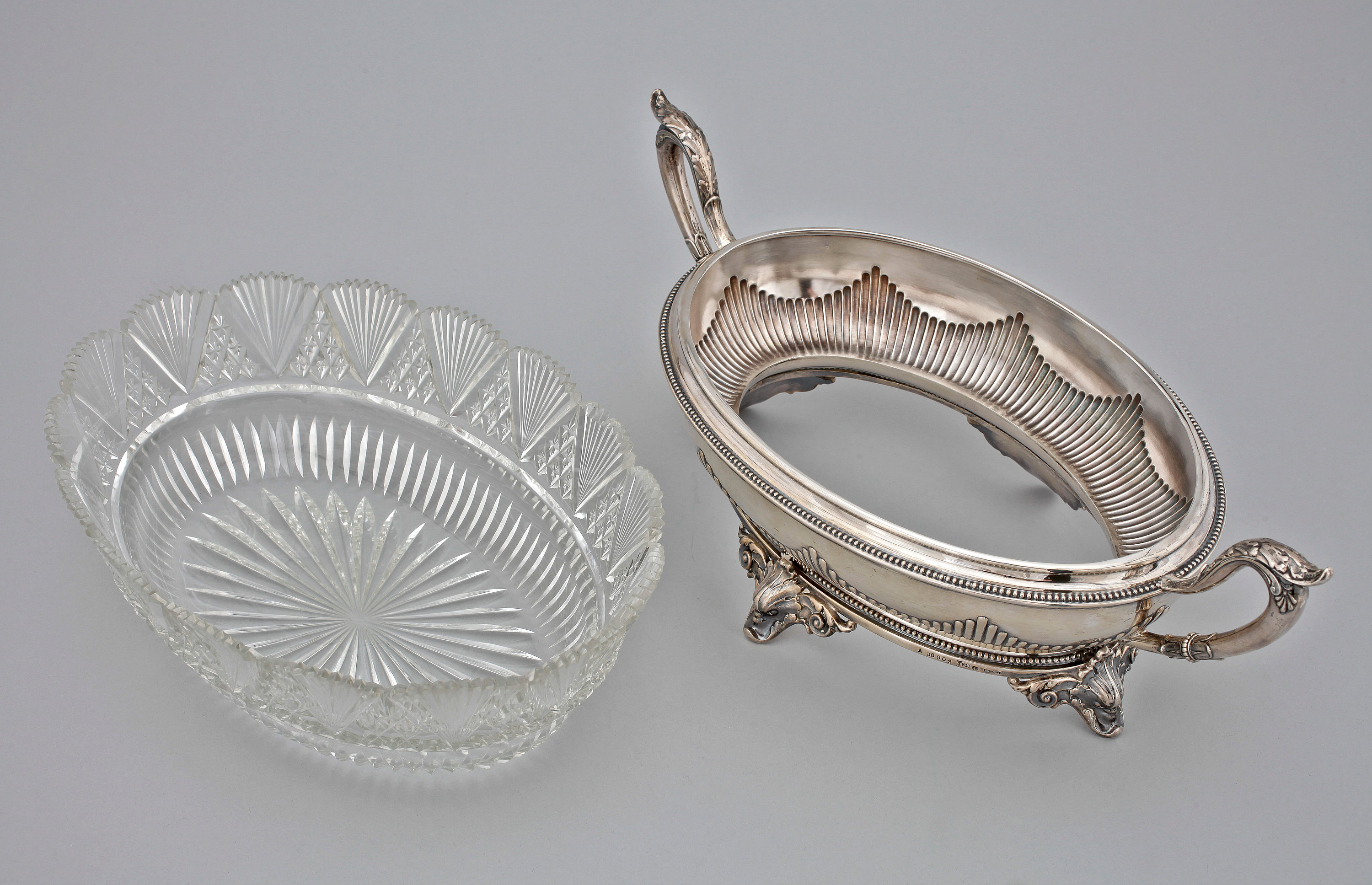 JARDINIERE, låghaltigt silver samt glas. Friedrich Wilhelm Hespe ...