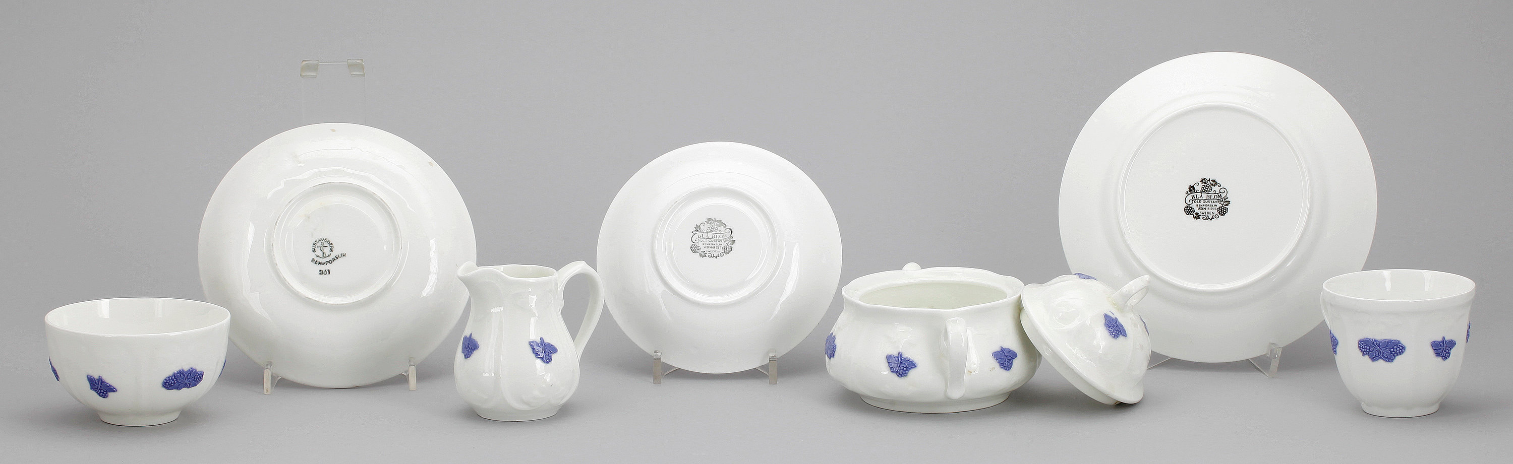 kaffeservis-30-delar-benporslin-bl-blom-gustavsberg-bukowskis