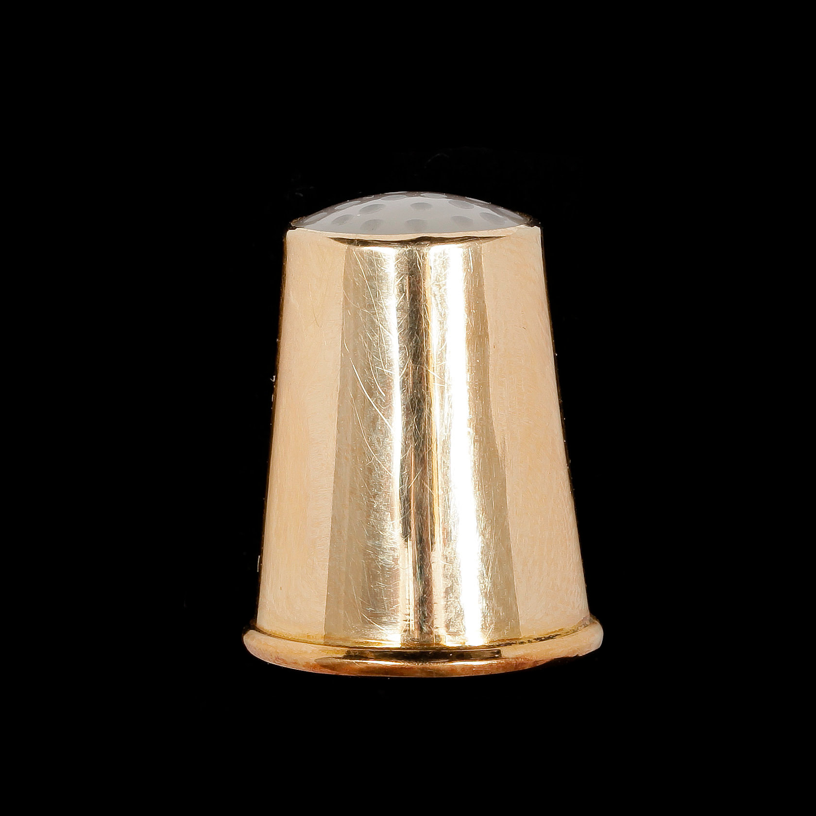 FINGERBORG, 18k guld, GD & Co, Malmö, 1924. Tot.vikt 3,5g. - Bukowskis