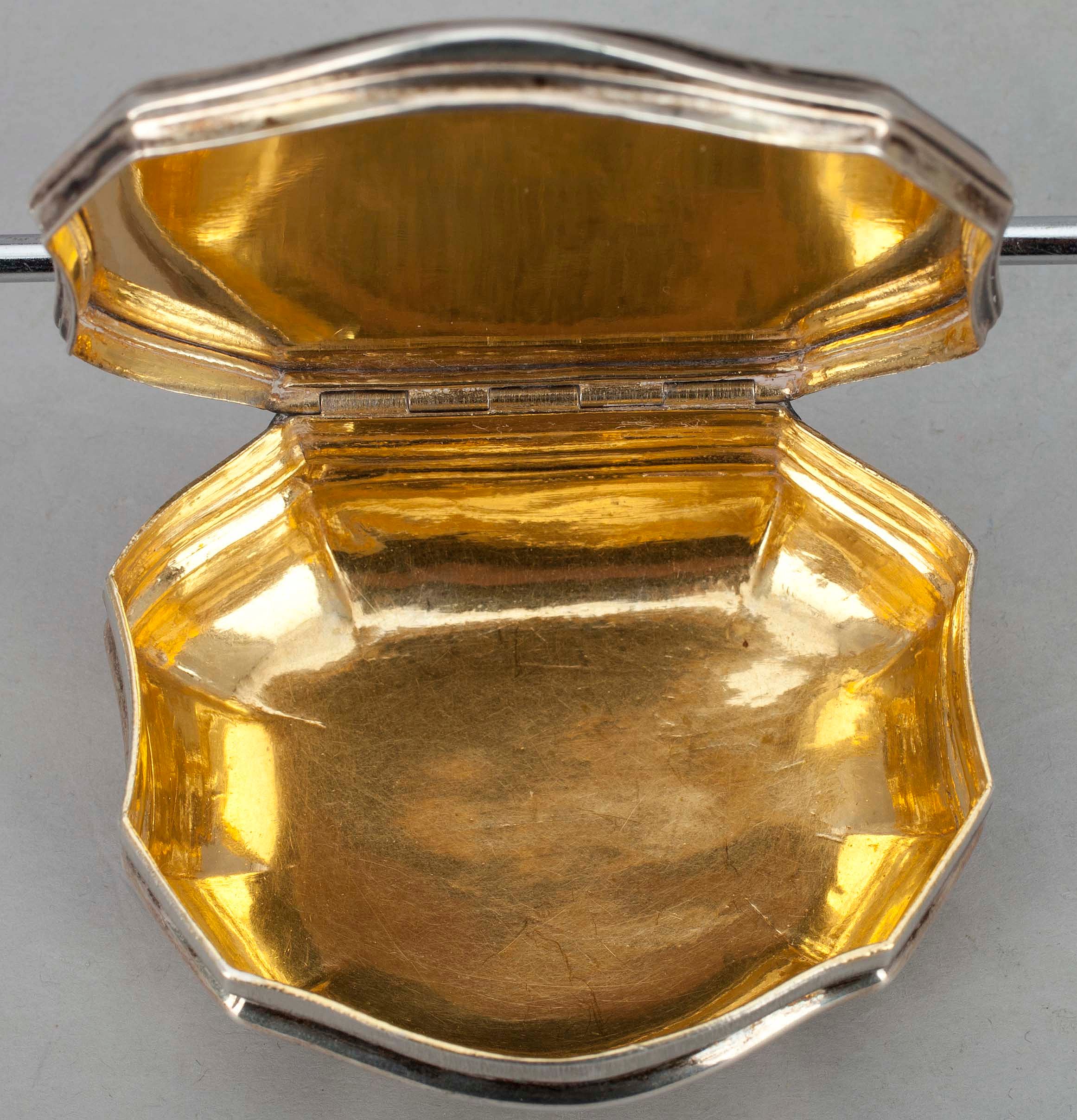 SNUSDOSA, silver, ostämplad, Tyskland, 1700-talets mitt. Tot vikt ca ...