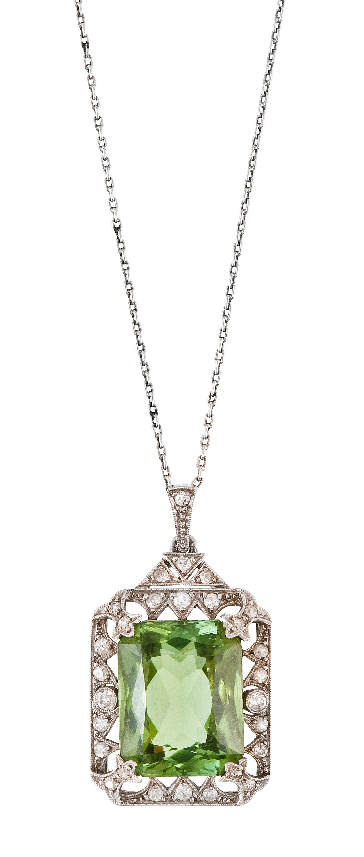 A PERIDOT PENDANT WITH CHAIN. - Bukowskis