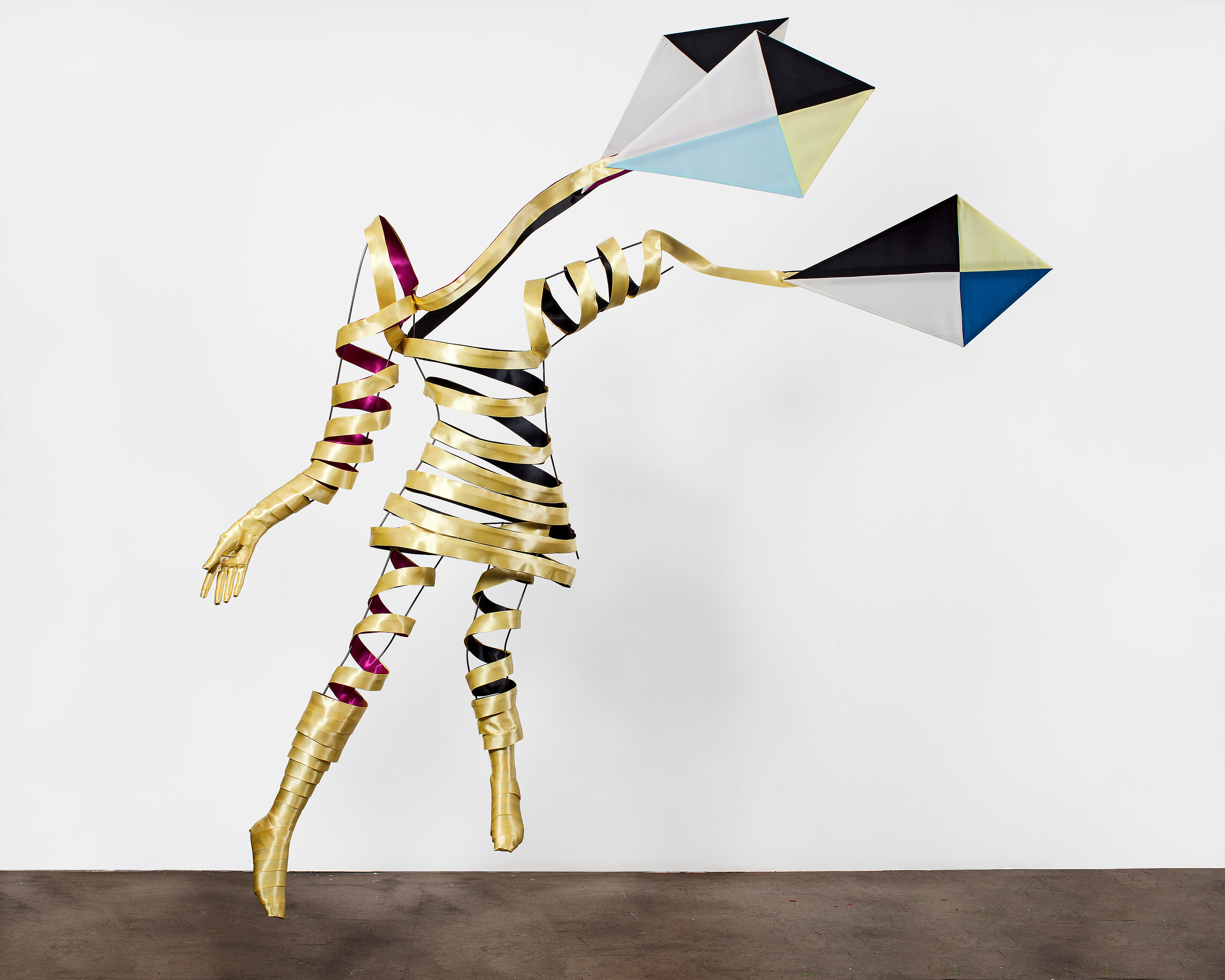 JOANN TAN, "Kite Creation #1". - Bukowskis