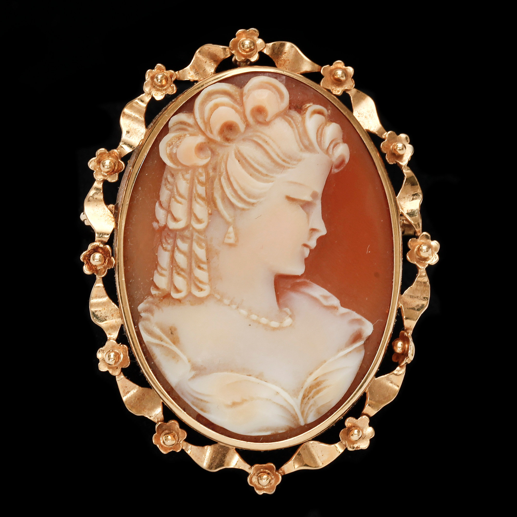 BROSCH/HÄNGE, 18k guld med camé. Engelbert Heribert AB, Stockholm, 1960 ...