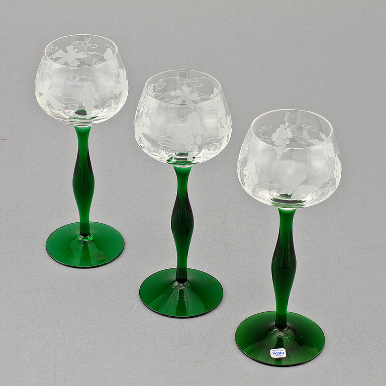 VINGLAS, 12 st, Kosta, 1900-talets fjärde kvartal. - Bukowskis