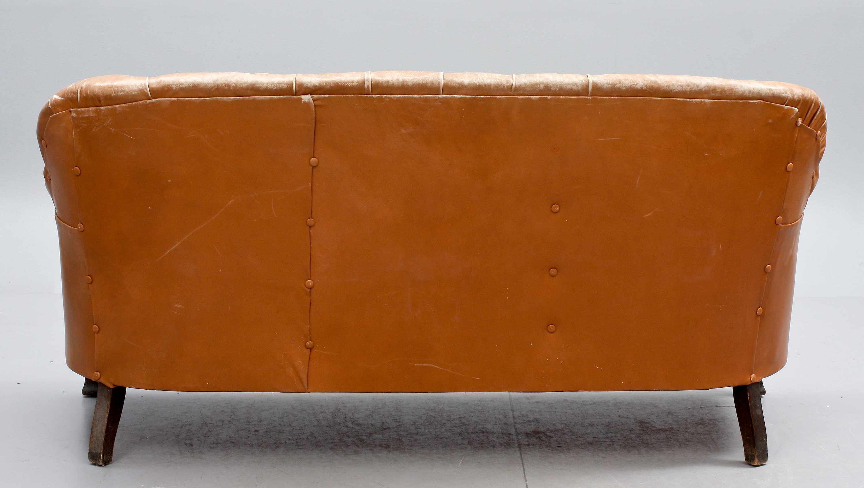 SOFFA, läder. 1900-talets första hälft. - Bukowskis