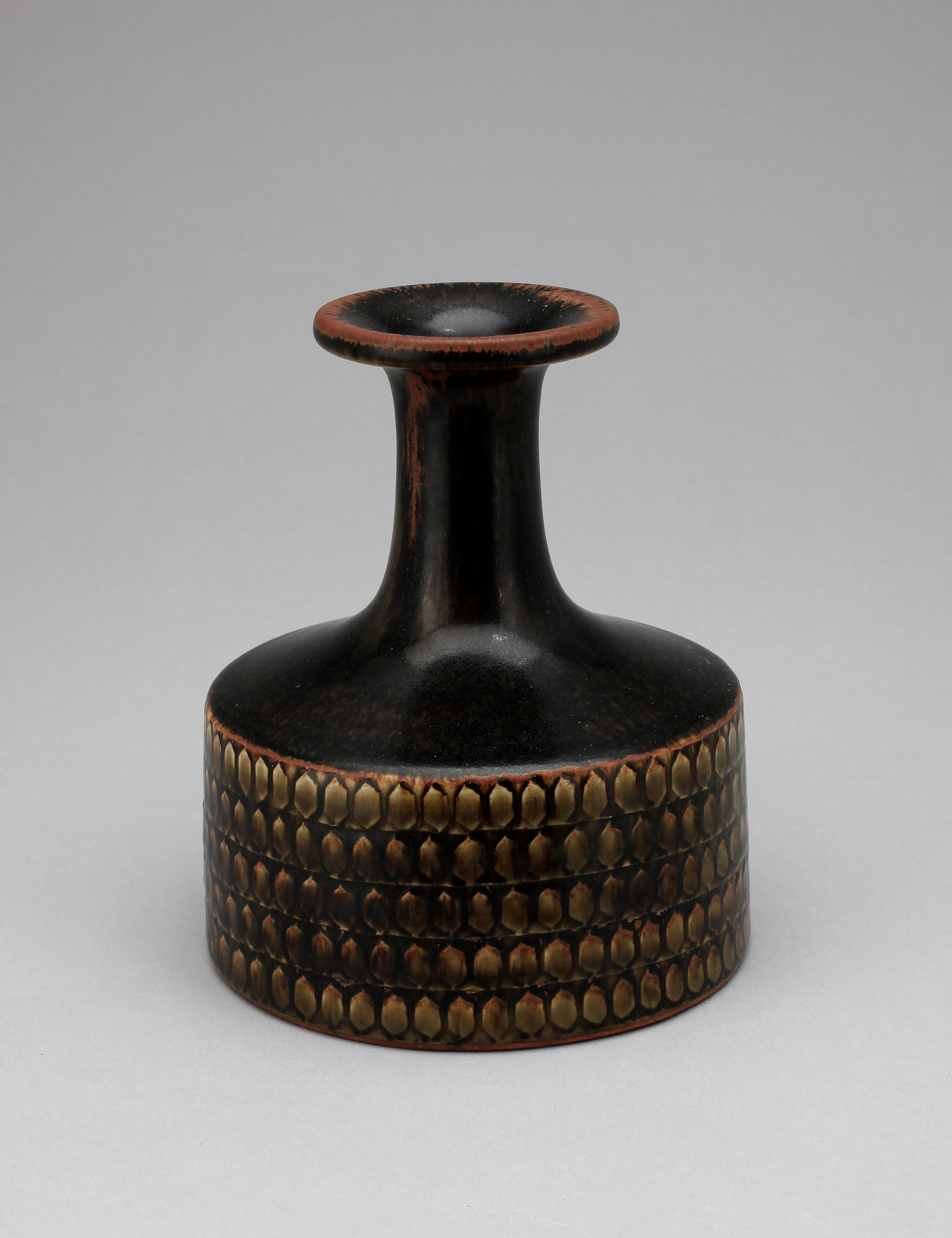 VAS, stengods, Stig Lindberg, sign. 1900-talets mitt. - Bukowskis