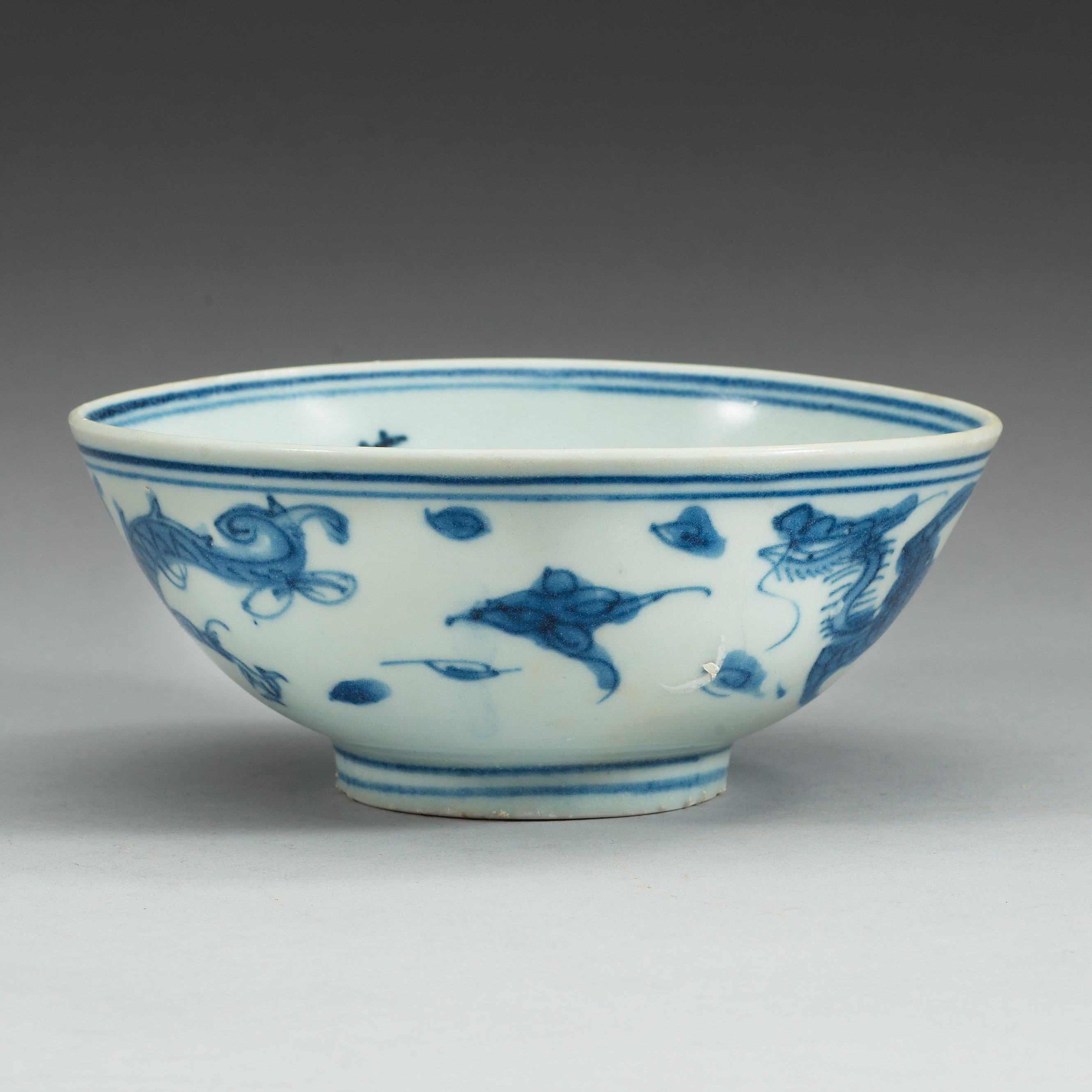 A blue and white Transitional bowl, 17th Century. - Bukowskis