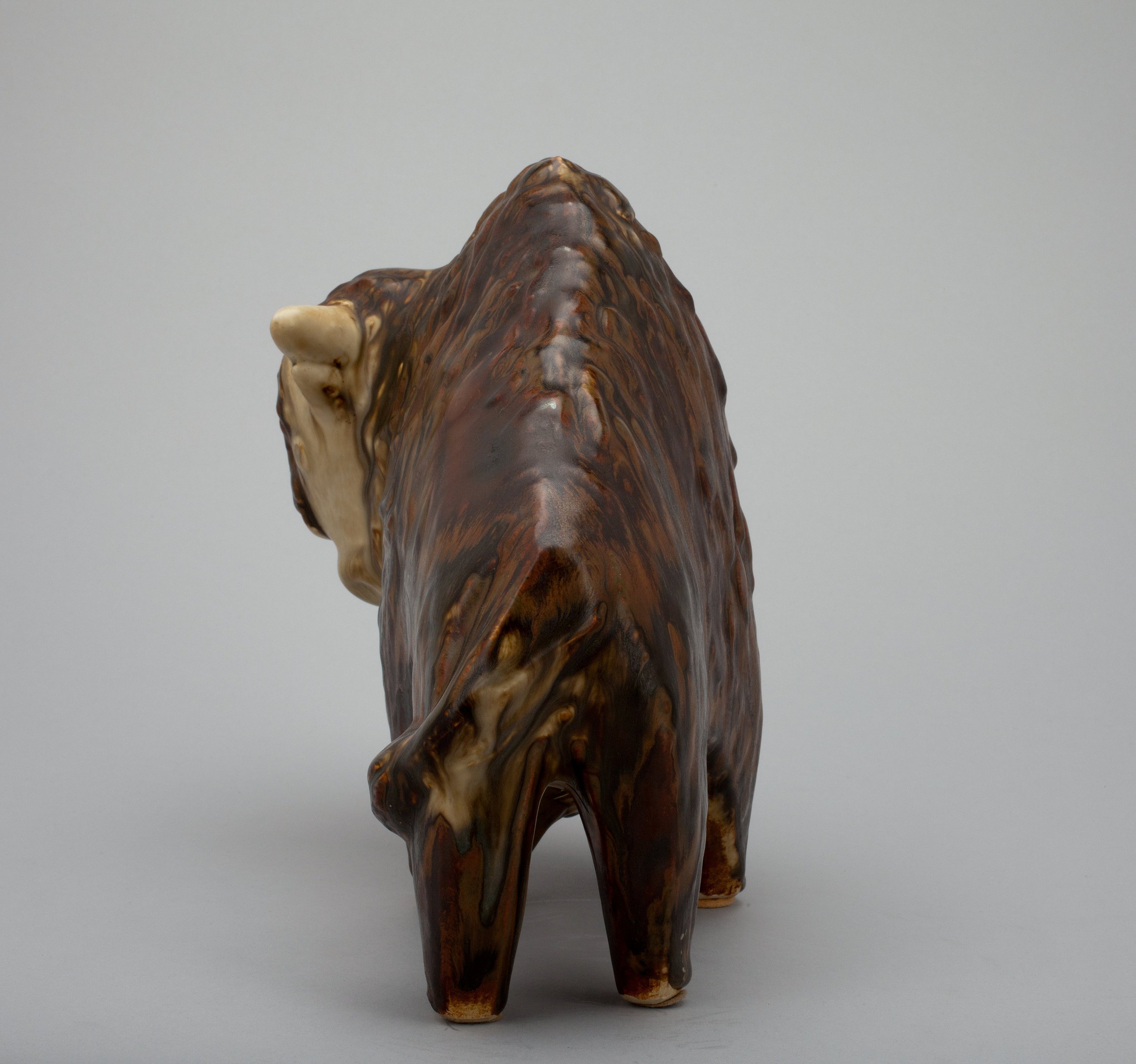 Taisto Kaasinen, A CERAMIC SCULPTURE. - Bukowskis